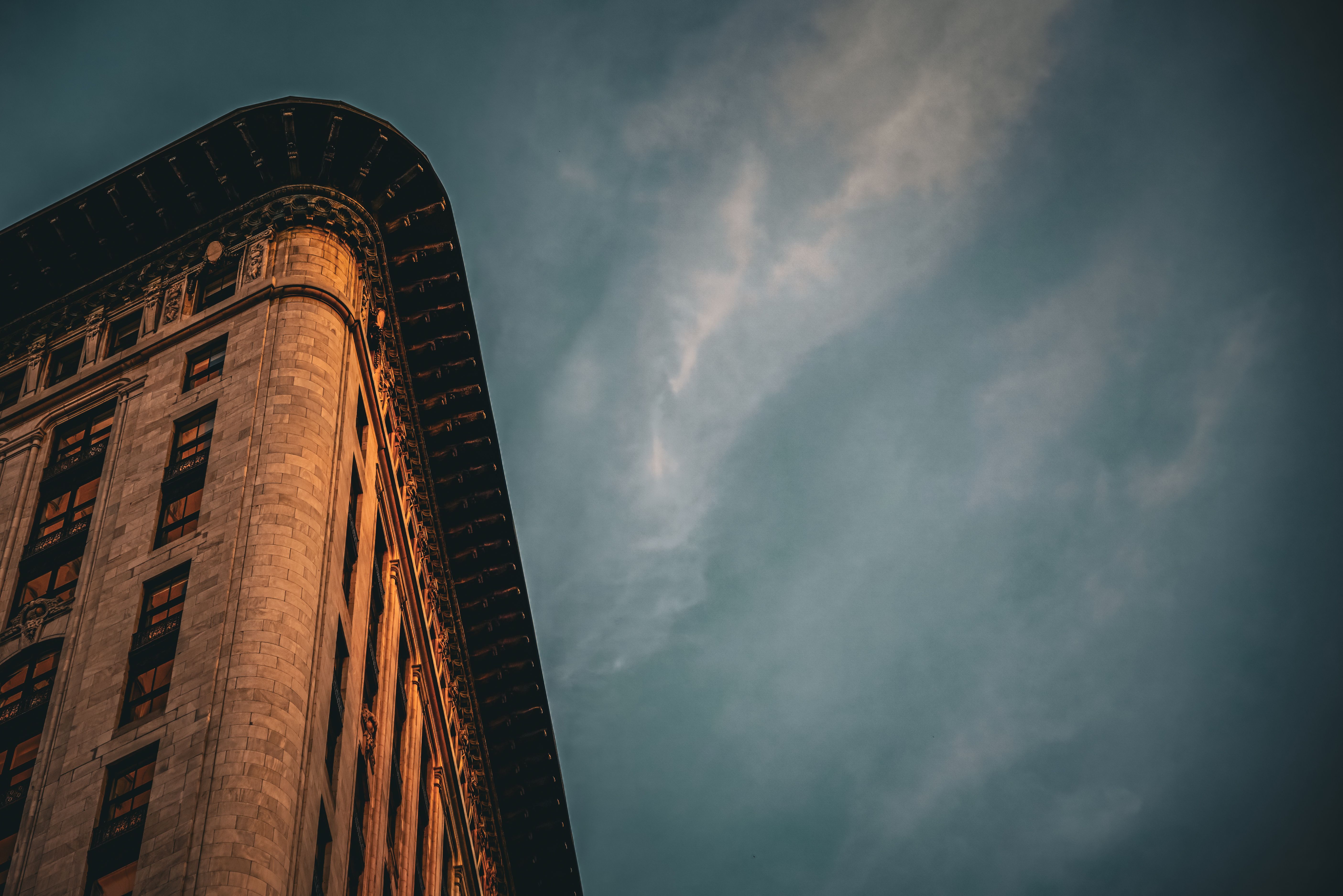 Dramatic View of Historic New York Architecture · Free Stock Photo