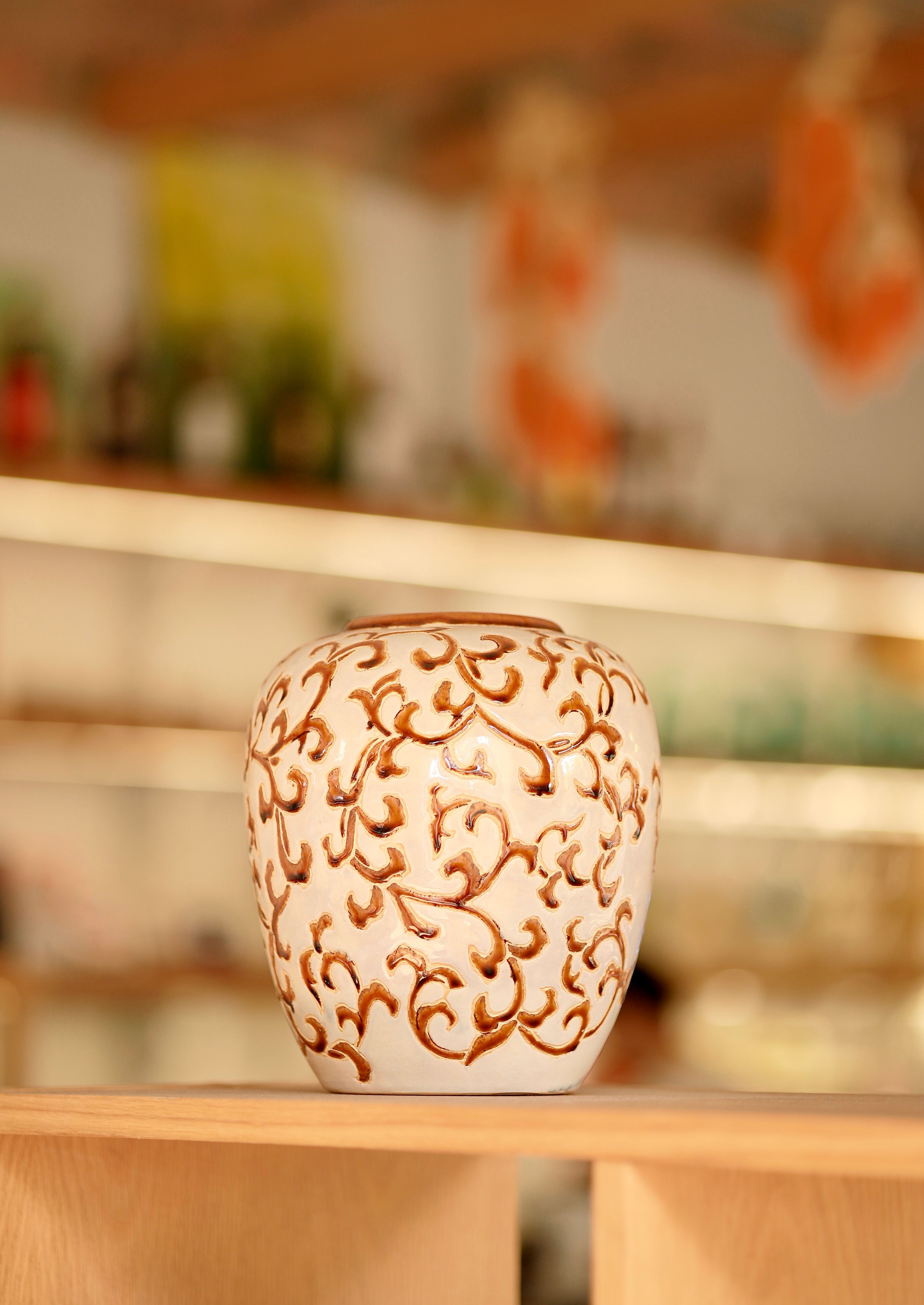 Elegant Ceramic Vase with Intricate Pattern · Free Stock Photo