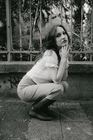 Crouching Poses Photos, Download The BEST Free Crouching Poses Stock ...