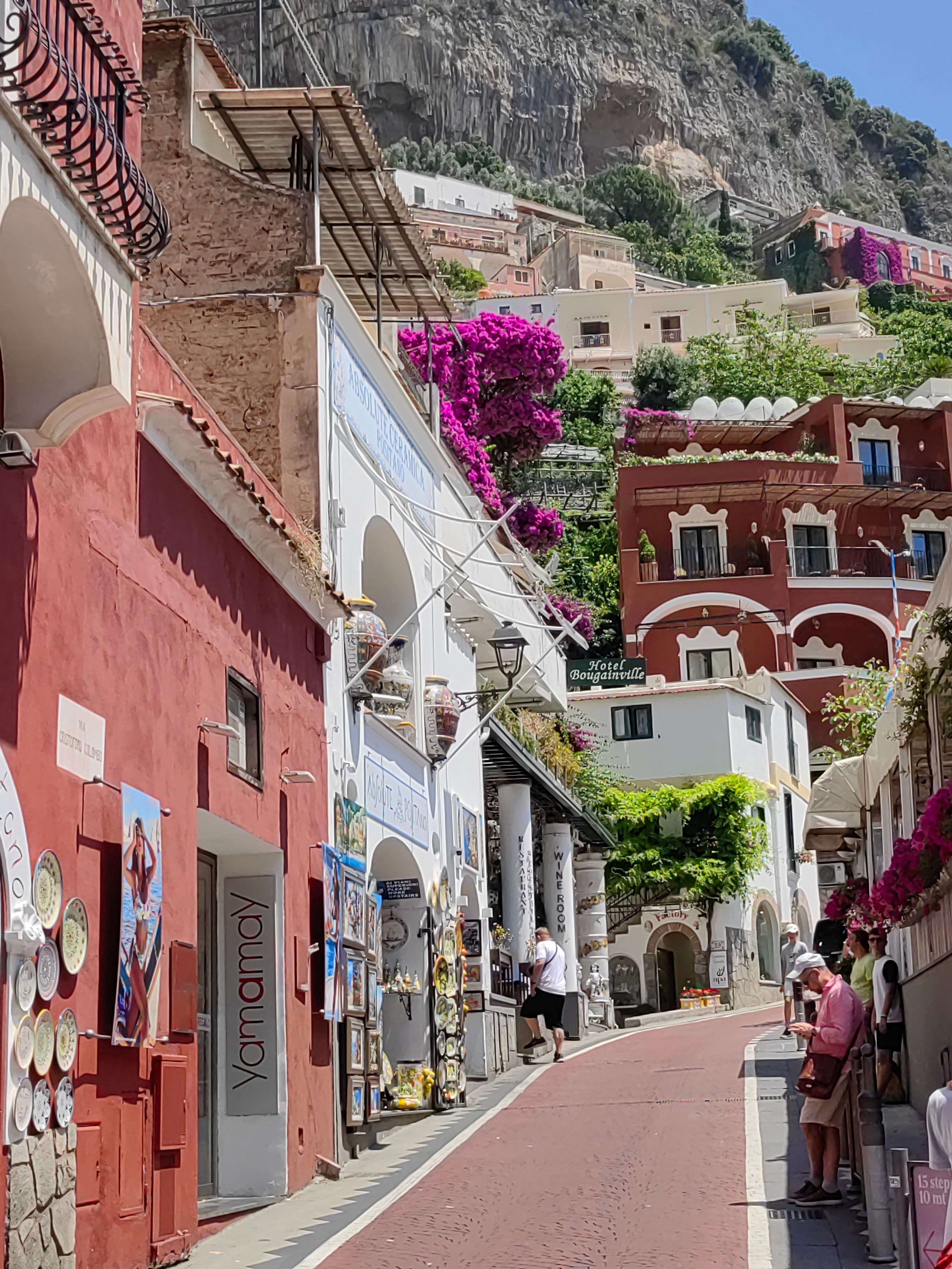 Charming Positano Street in Summer Brightness · Free Stock Photo