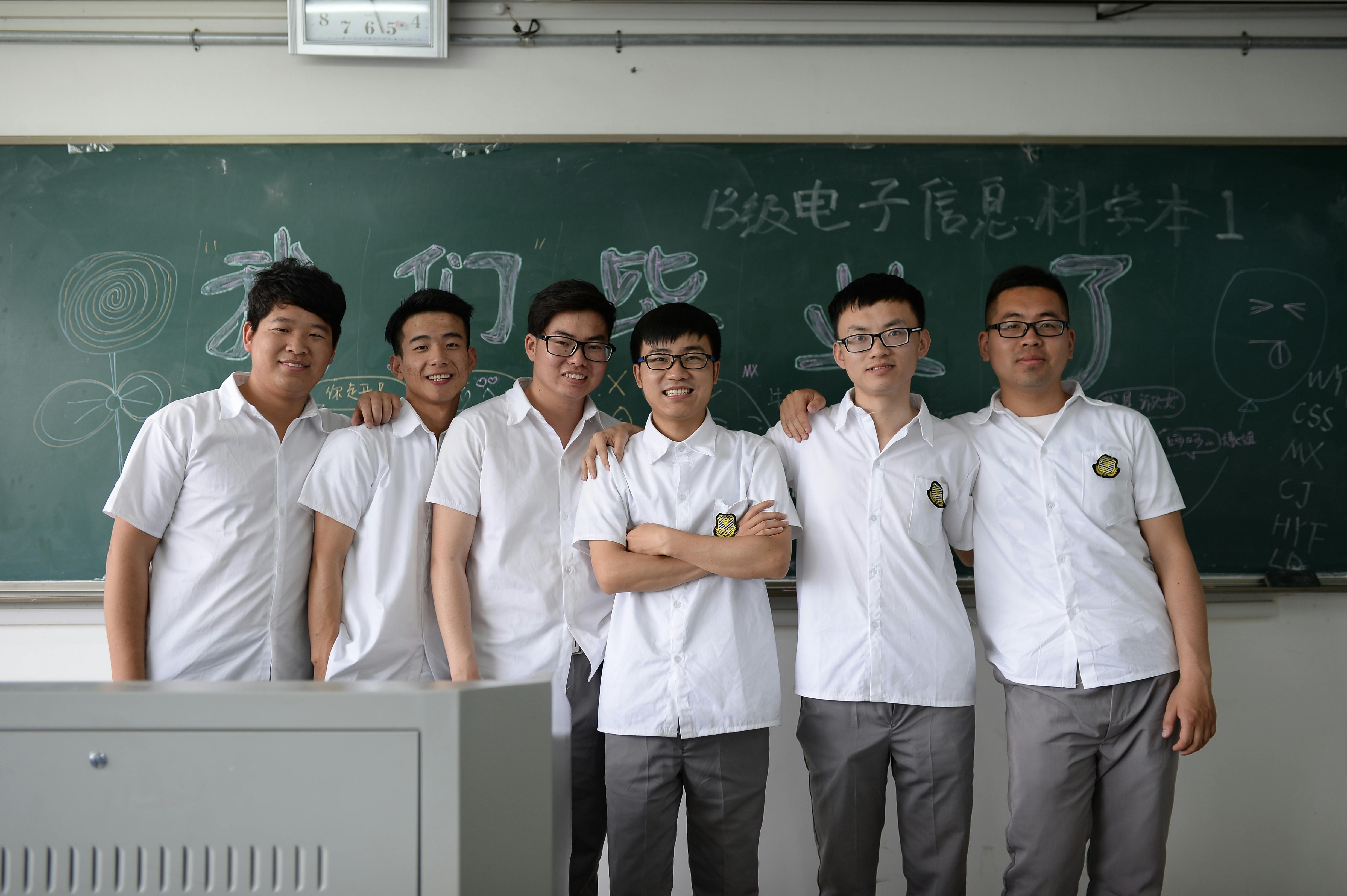 Class Picture Photos, Download The BEST Free Class Picture Stock Photos ...