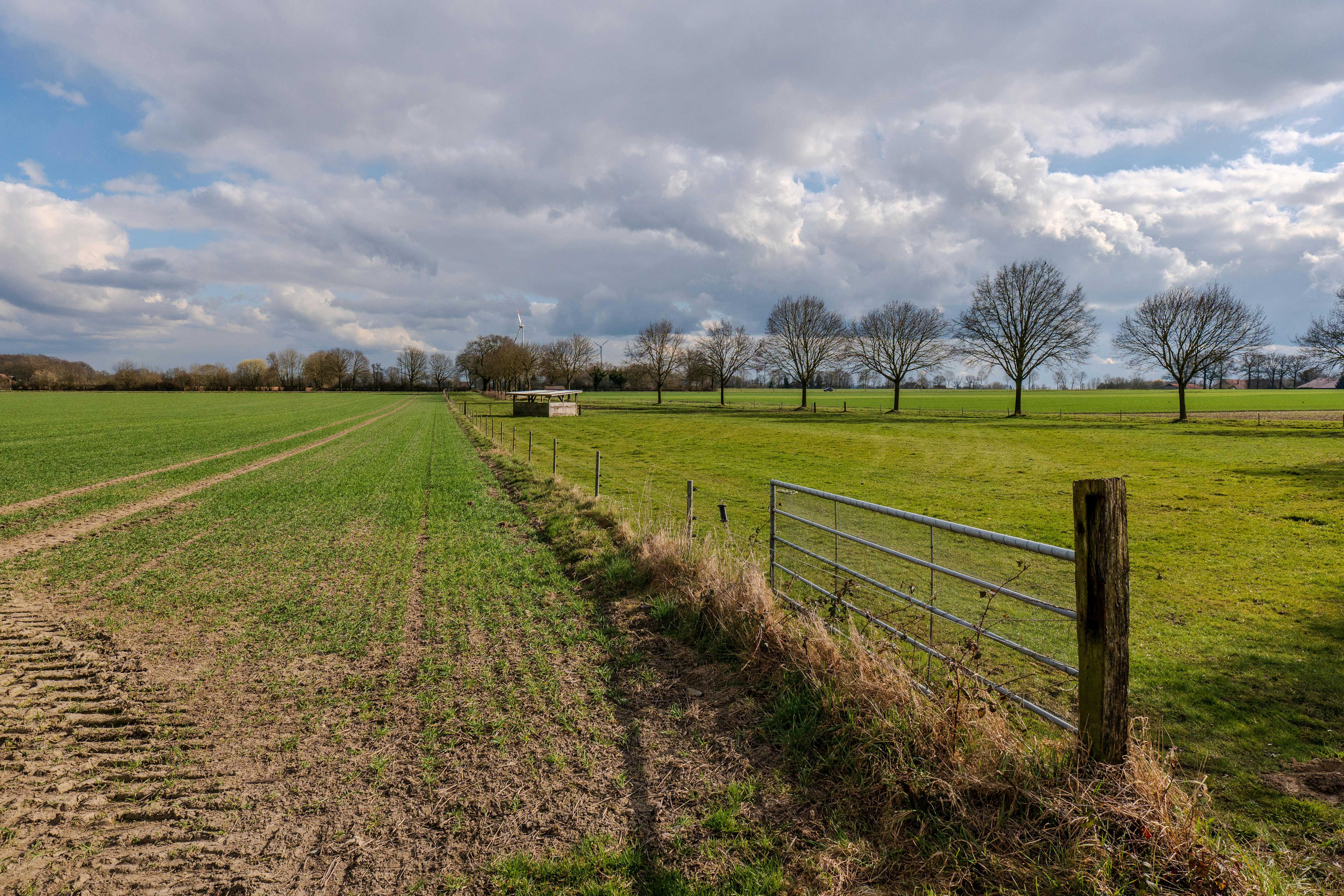 Land With Clouds Photos, Download The BEST Free Land With Clouds Stock ...