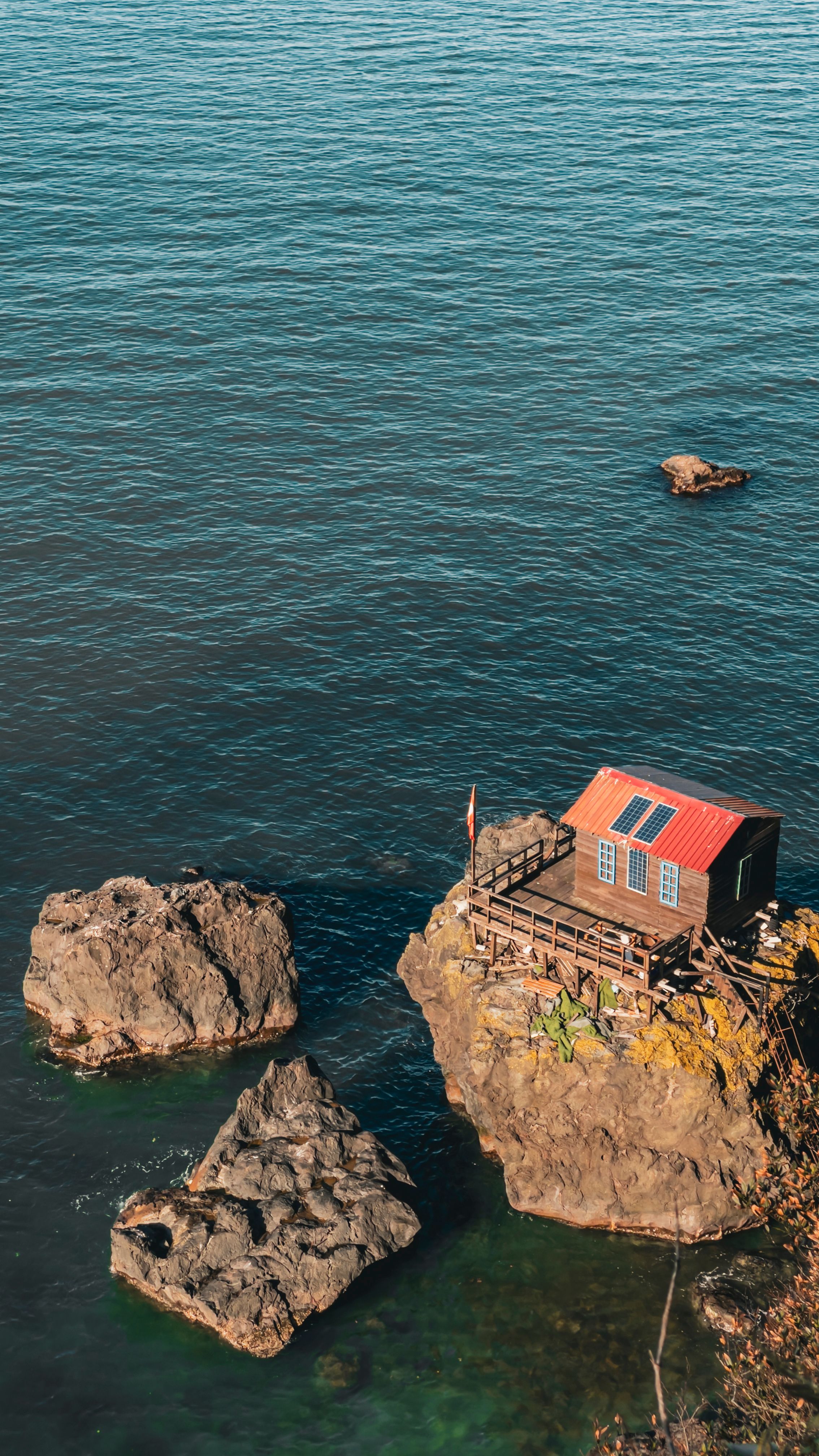 Secluded Cabin on Rocky Black Sea Coast · Free Stock Photo
