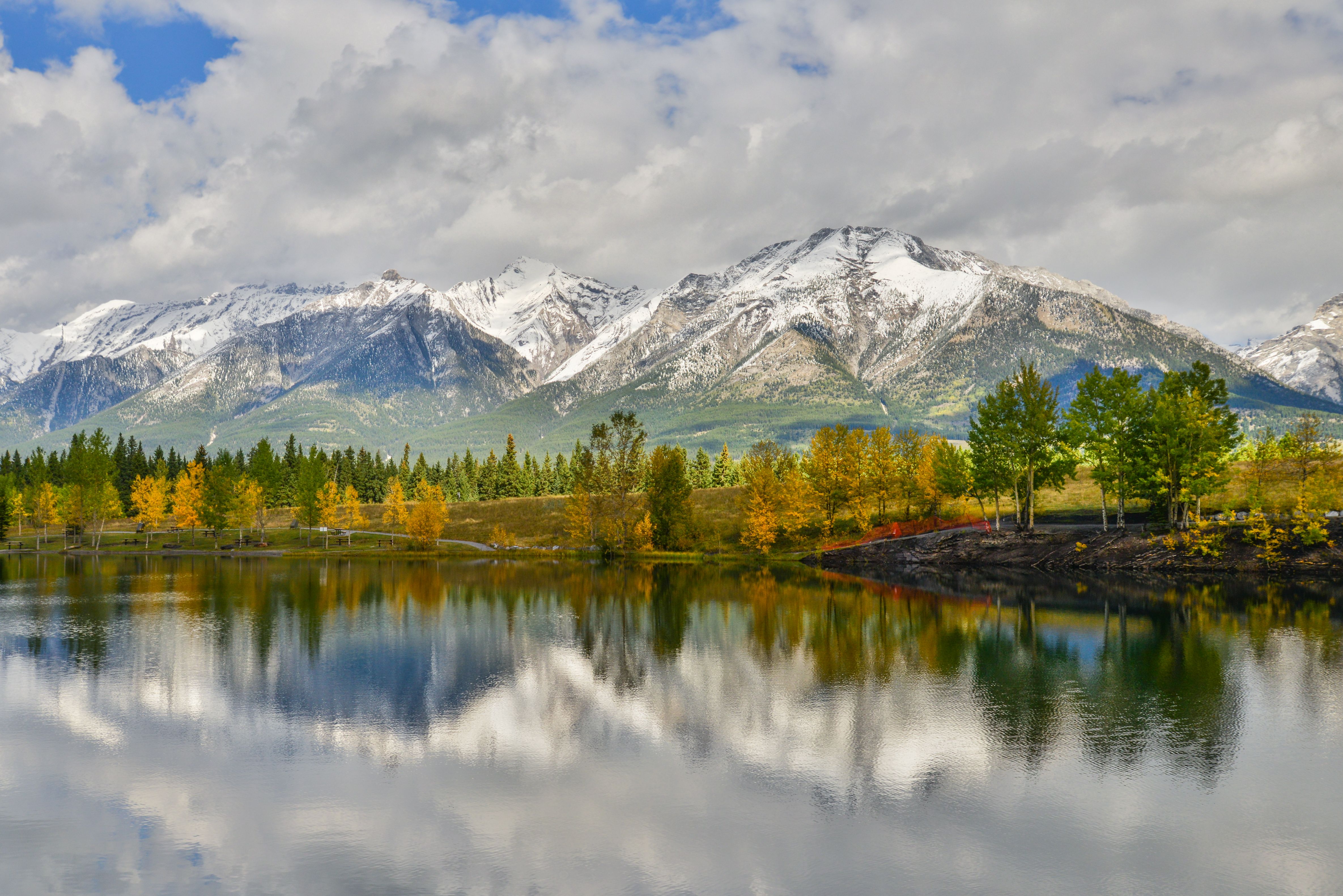 Scenic Autumn Landscape in Canmore, Alberta · Free Stock Photo