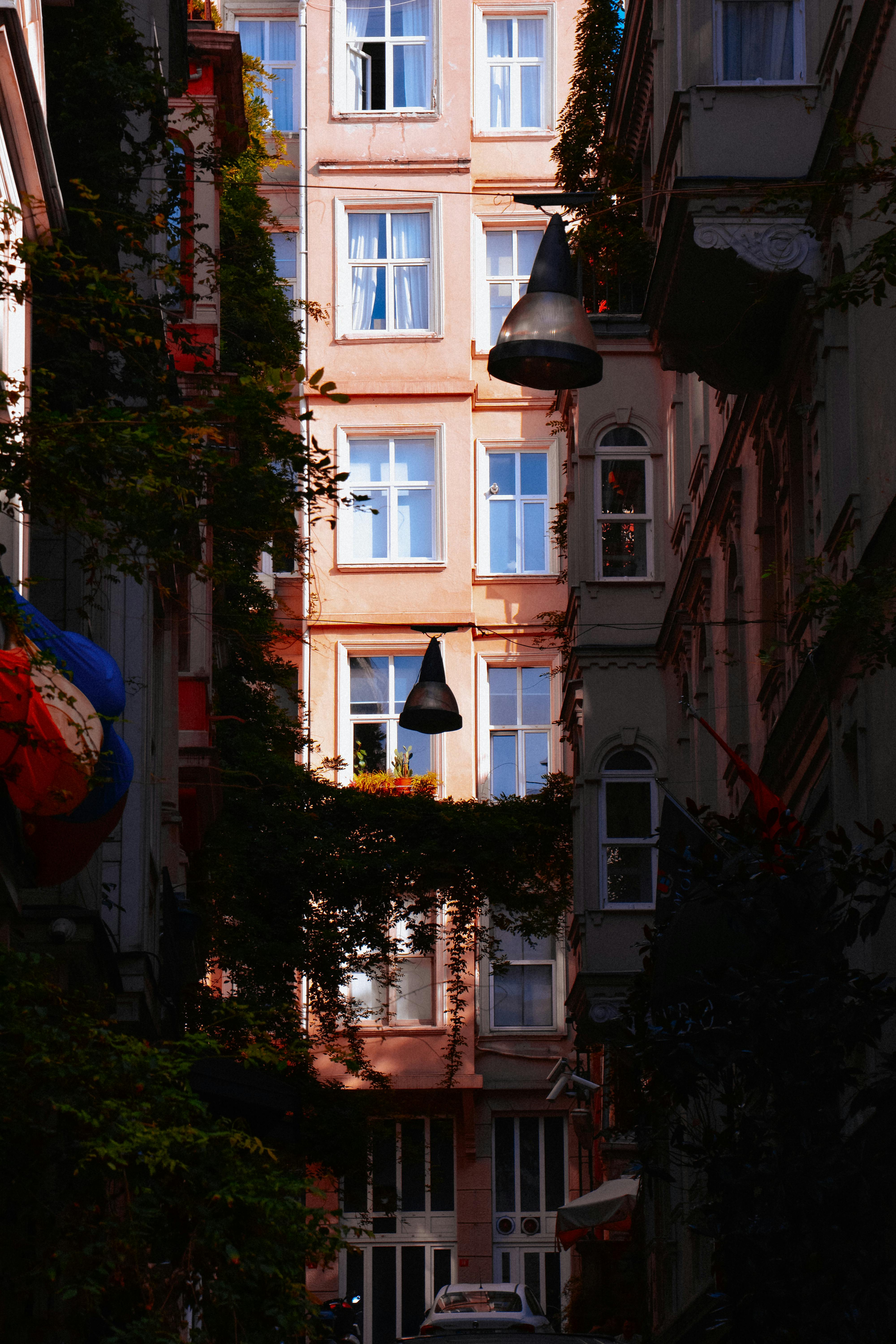 Scenic Urban Alleyway in Istanbul at Sunset · Free Stock Photo