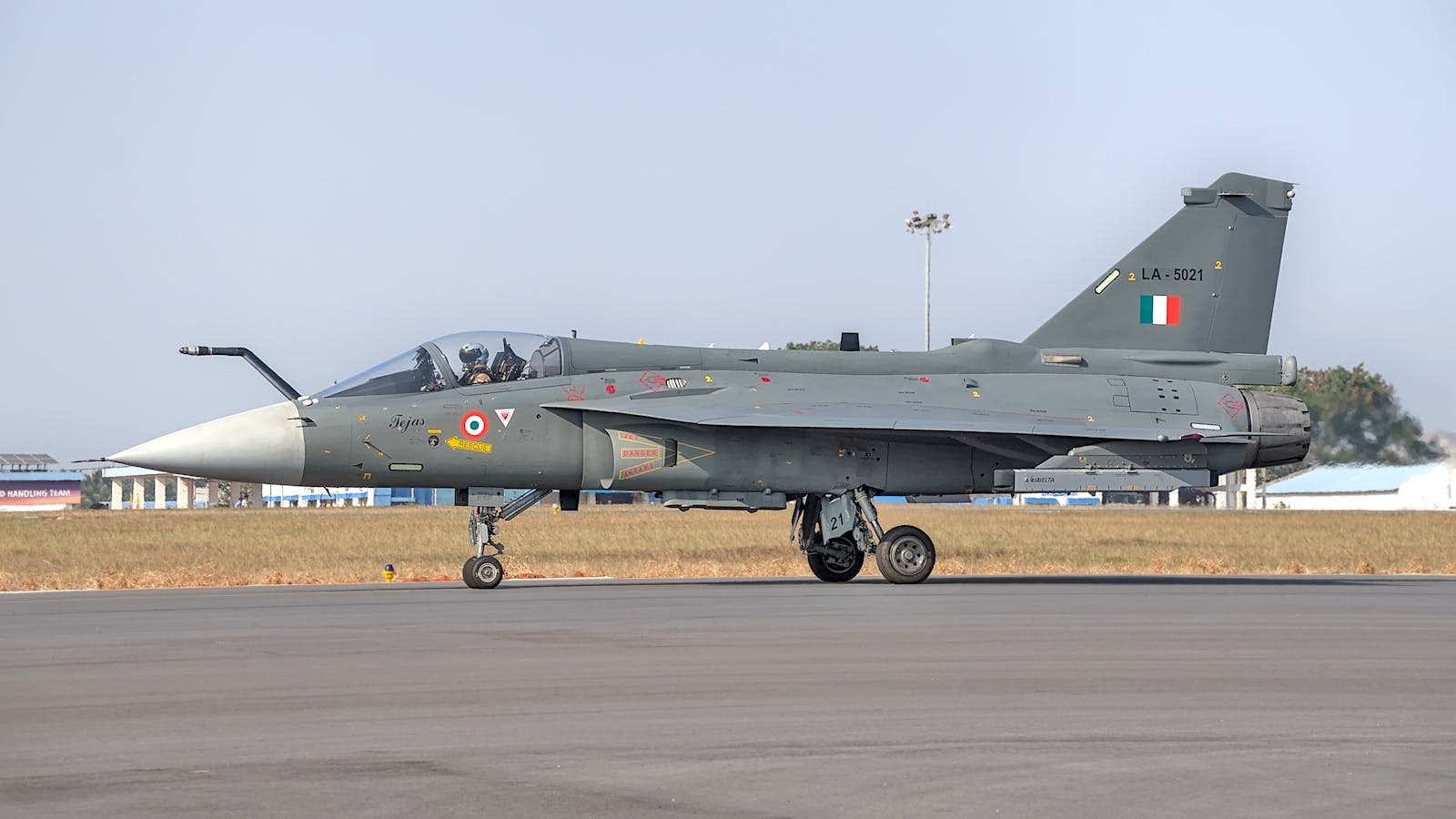 Tejas Aircraft Photos, Download The BEST Free Tejas Aircraft Stock ...