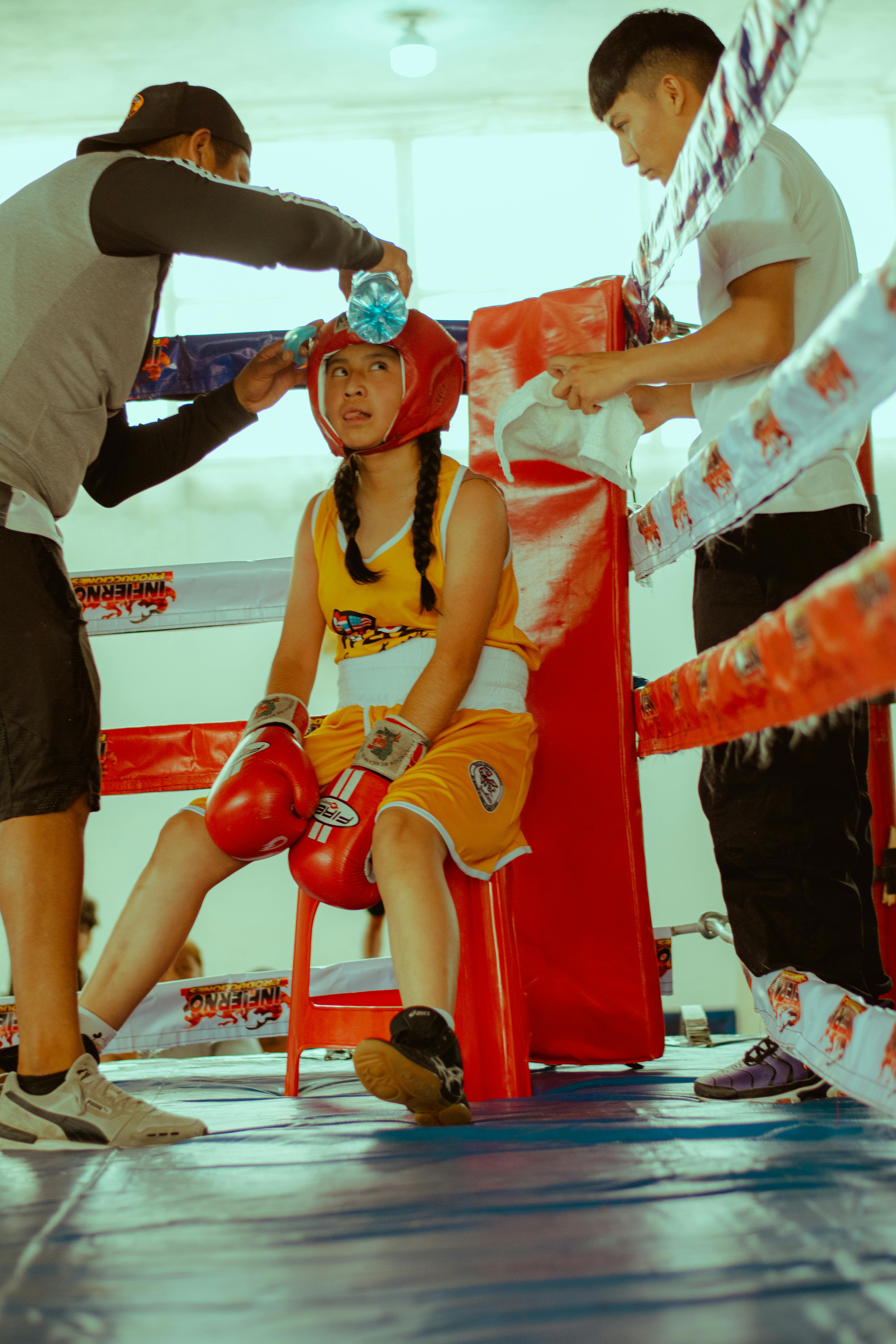 Corner Break Photos, Download The BEST Free Corner Break Stock Photos ...