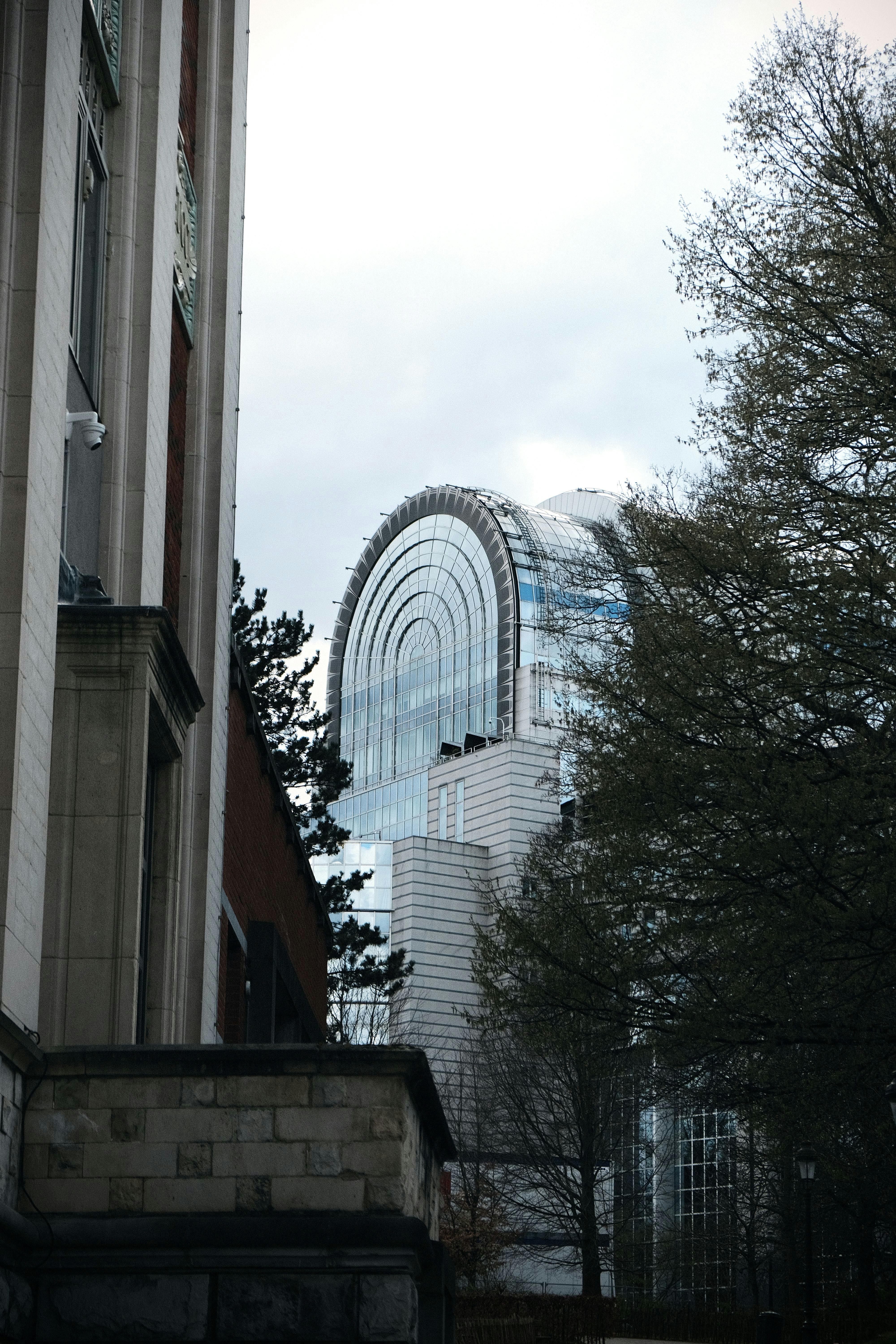 Modern Brussels Architecture with Futuristic Design · Free Stock Photo