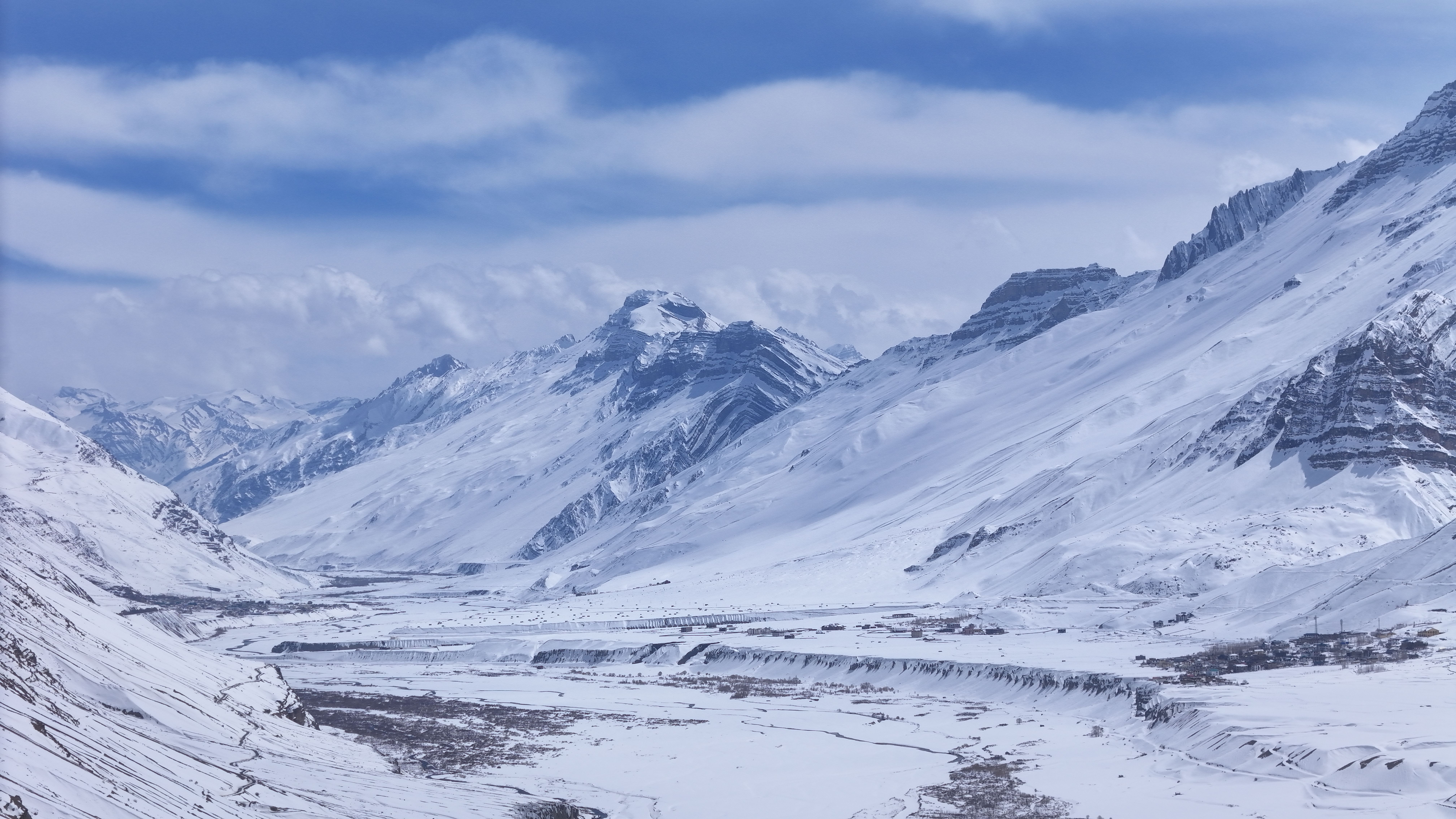Scenic View of Snow-Capped Himalayan Mountains · Free Stock Photo