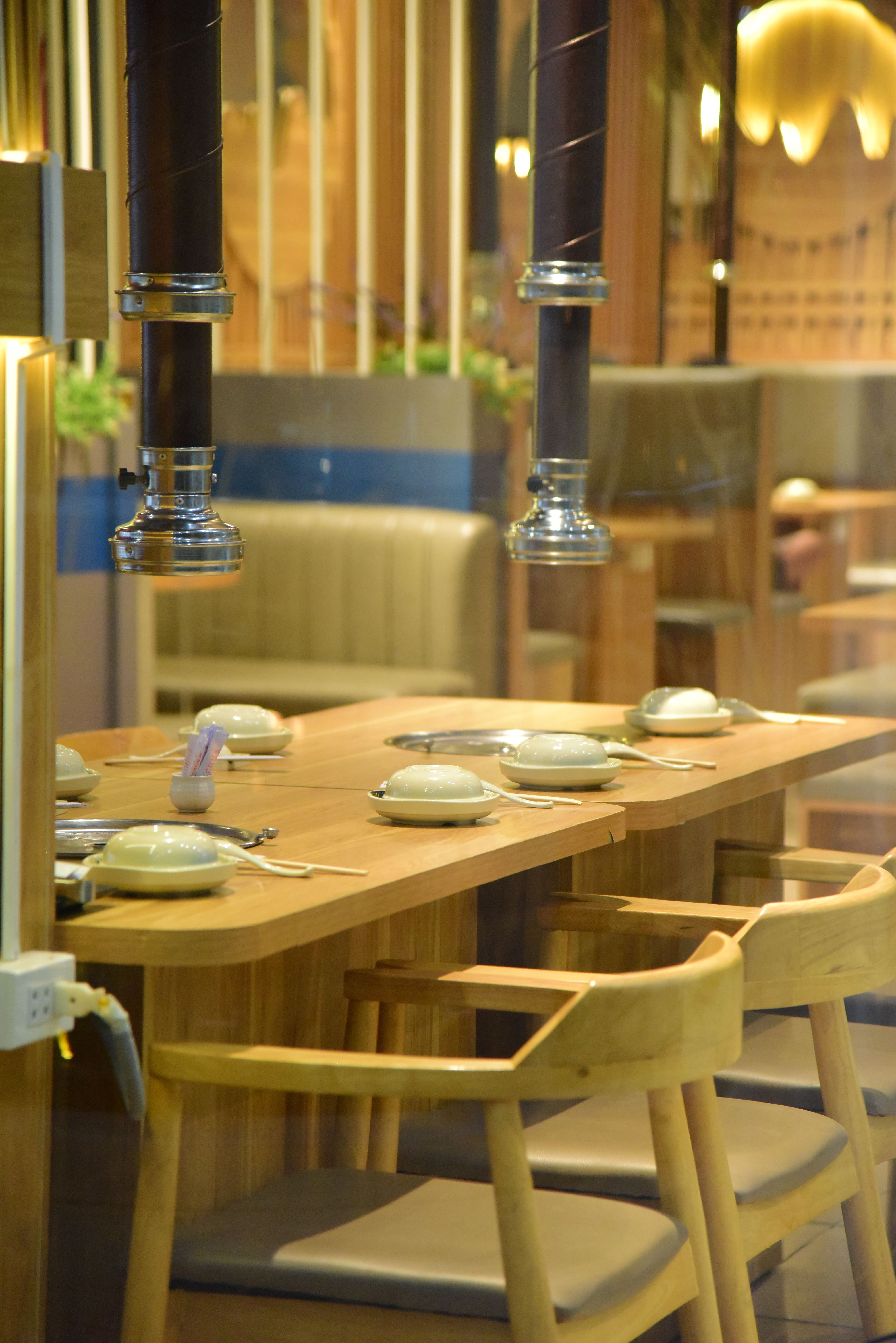 Modern Restaurant Interior with Set Dining Table · Free Stock Photo