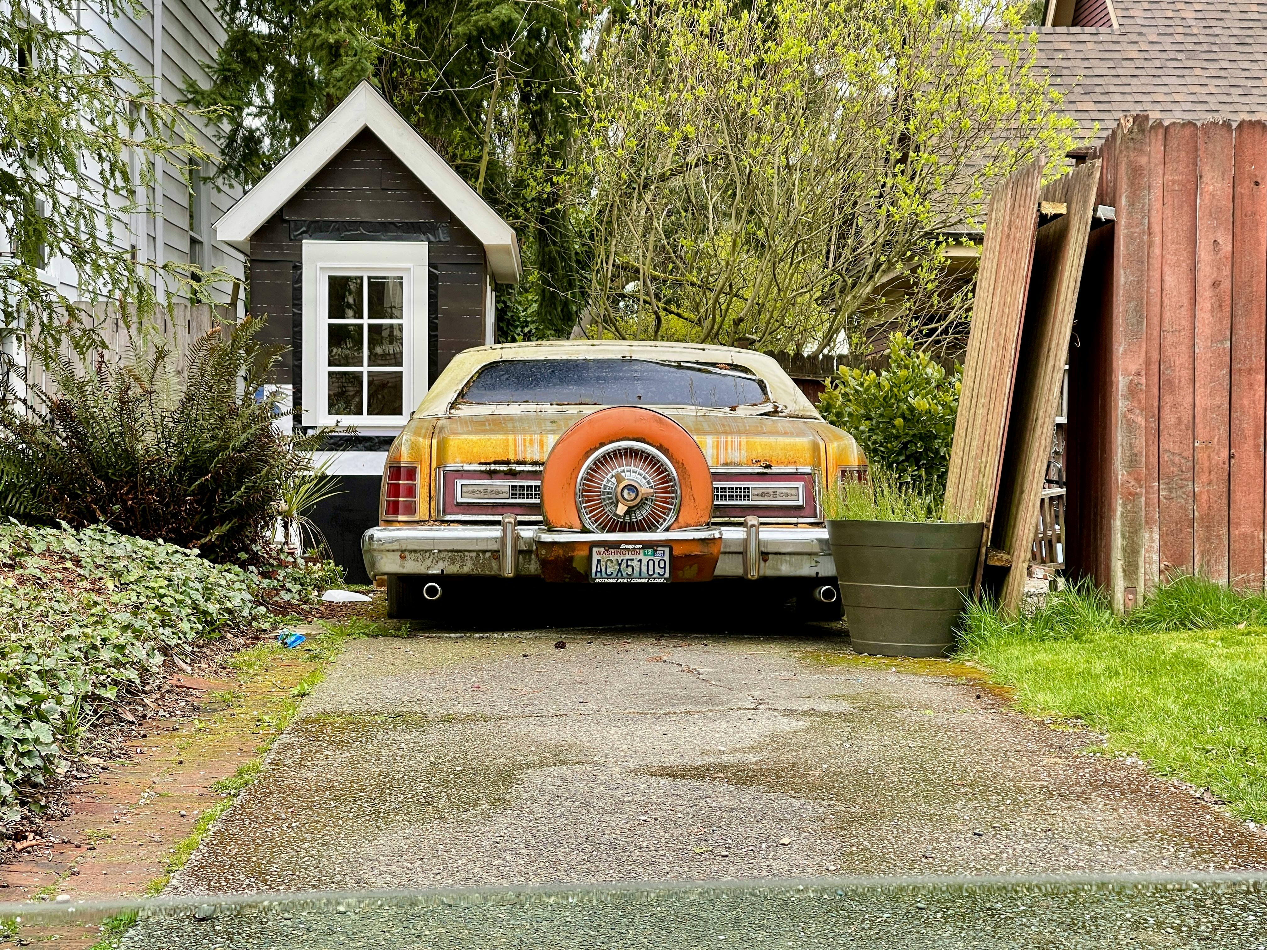 Car Yards Photos, Download The BEST Free Car Yards Stock Photos & HD Images