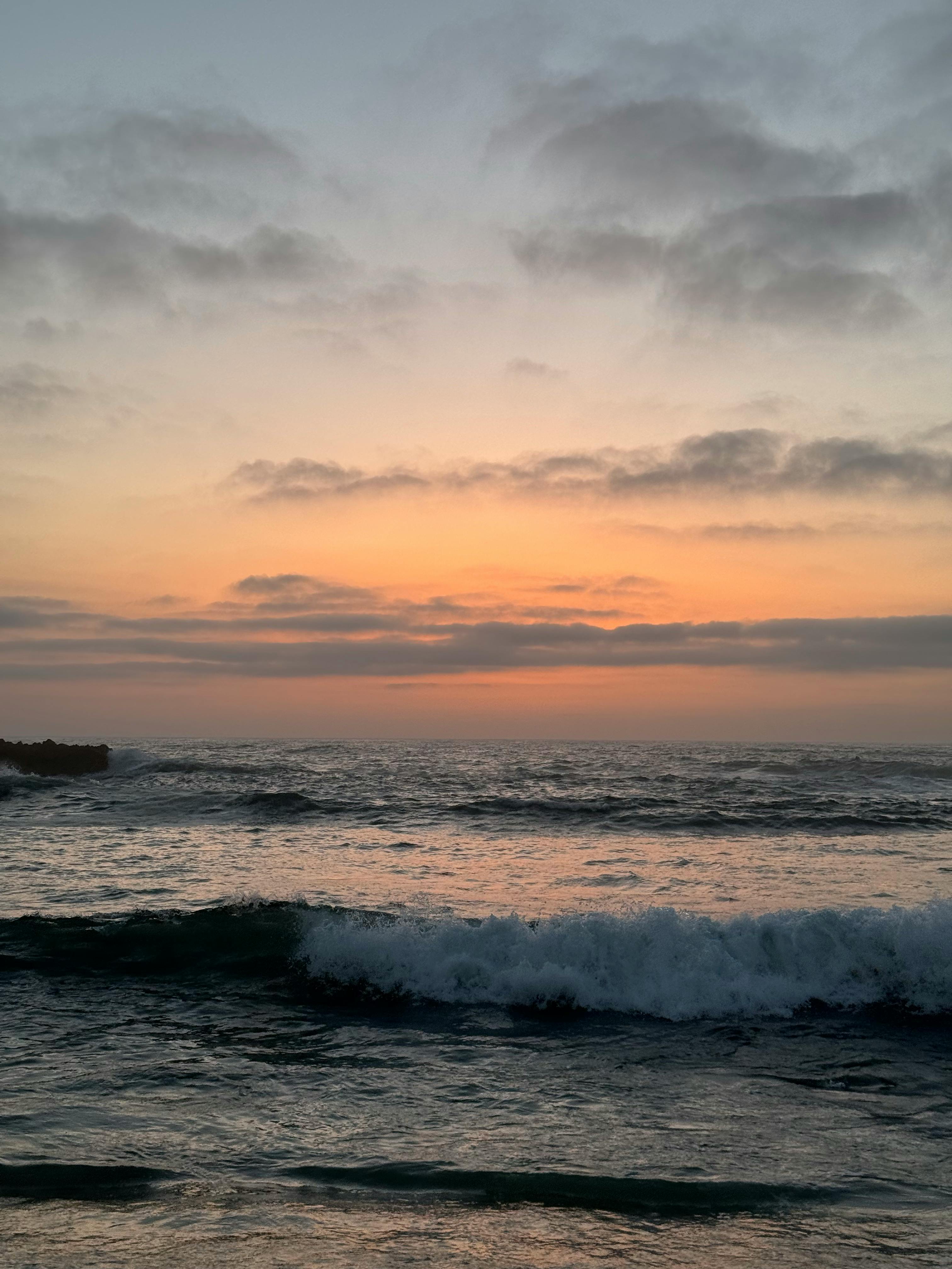 Tranquil Moroccan Ocean Sunset View · Free Stock Photo