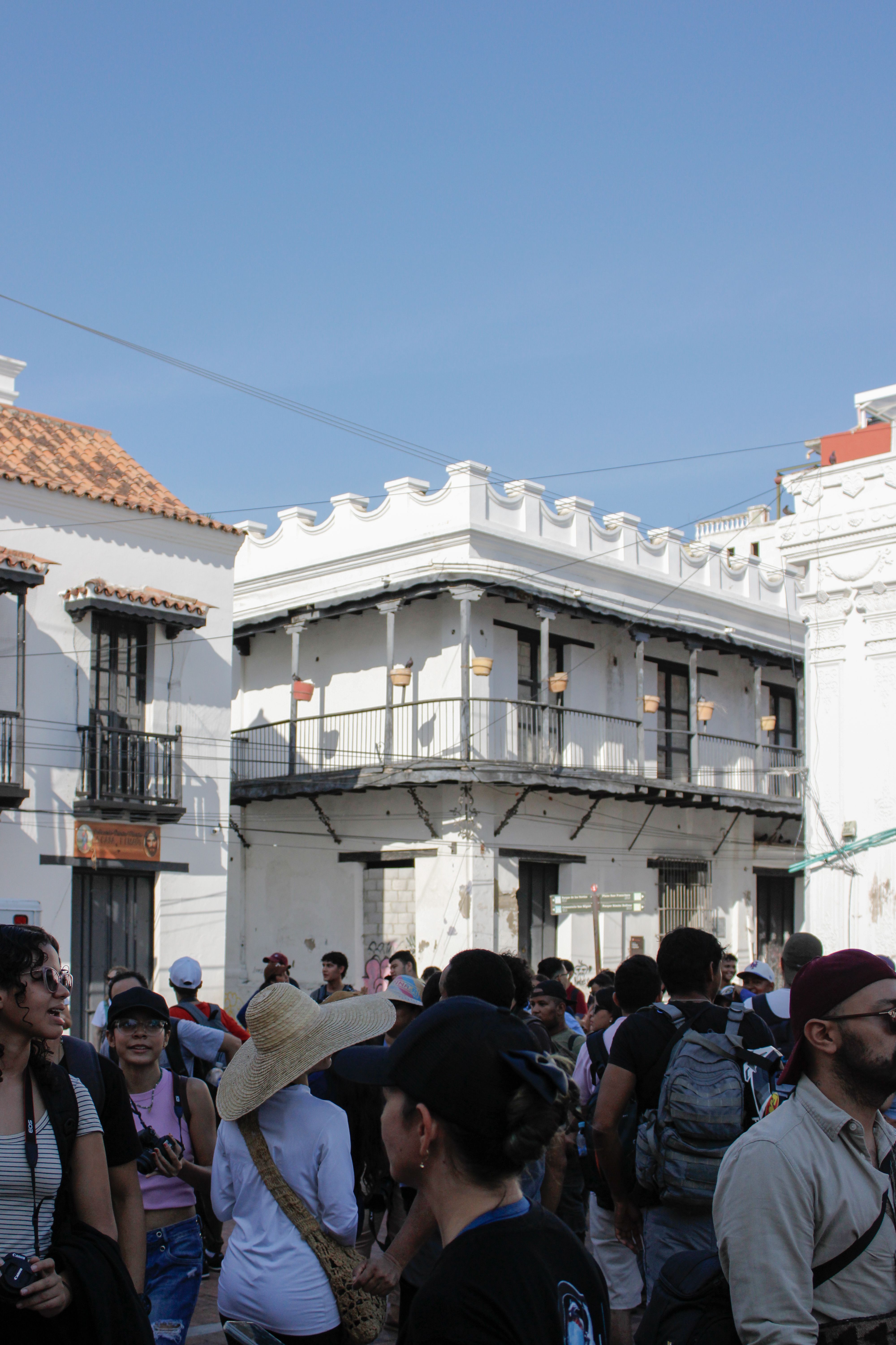 Street Scene in Historical Santa Marta, Colombia · Free Stock Photo