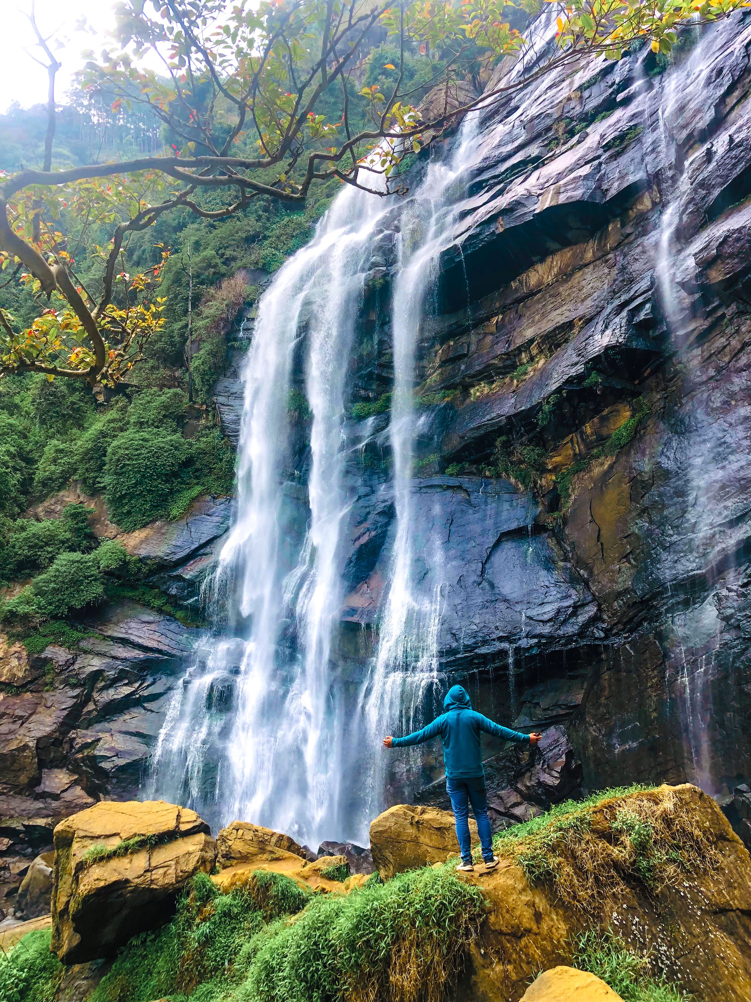 Man In Beautiful Landscape Photos, Download The BEST Free Man In ...