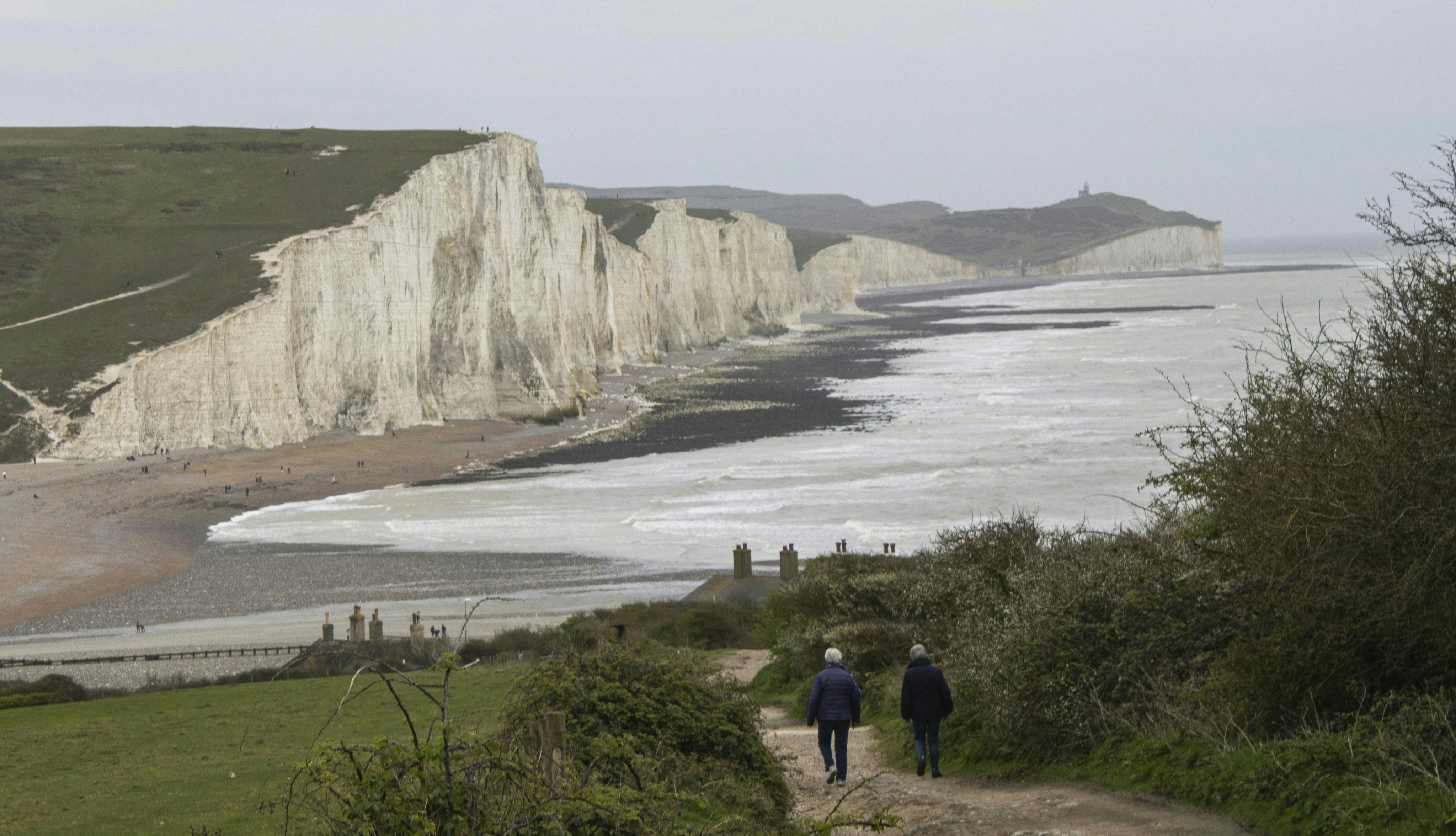 Breathtaking View of Seven Sisters Cliffs, England · Free Stock Photo