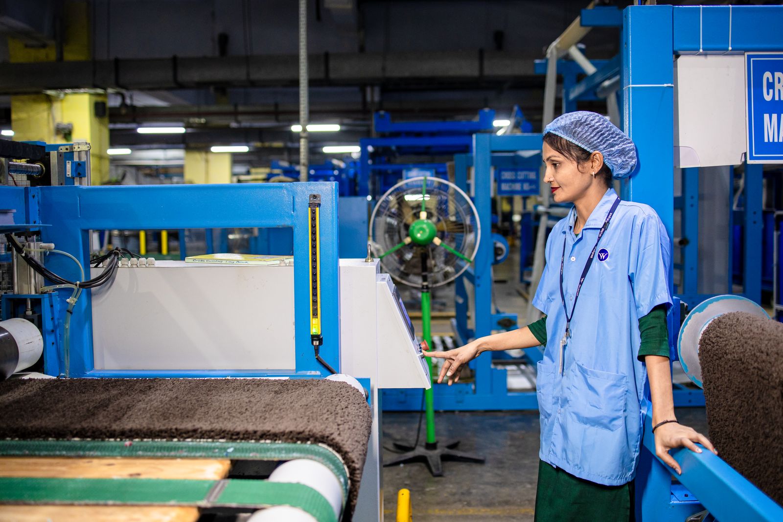 Factory Worker Photos, Download The BEST Free Factory Worker Stock ...