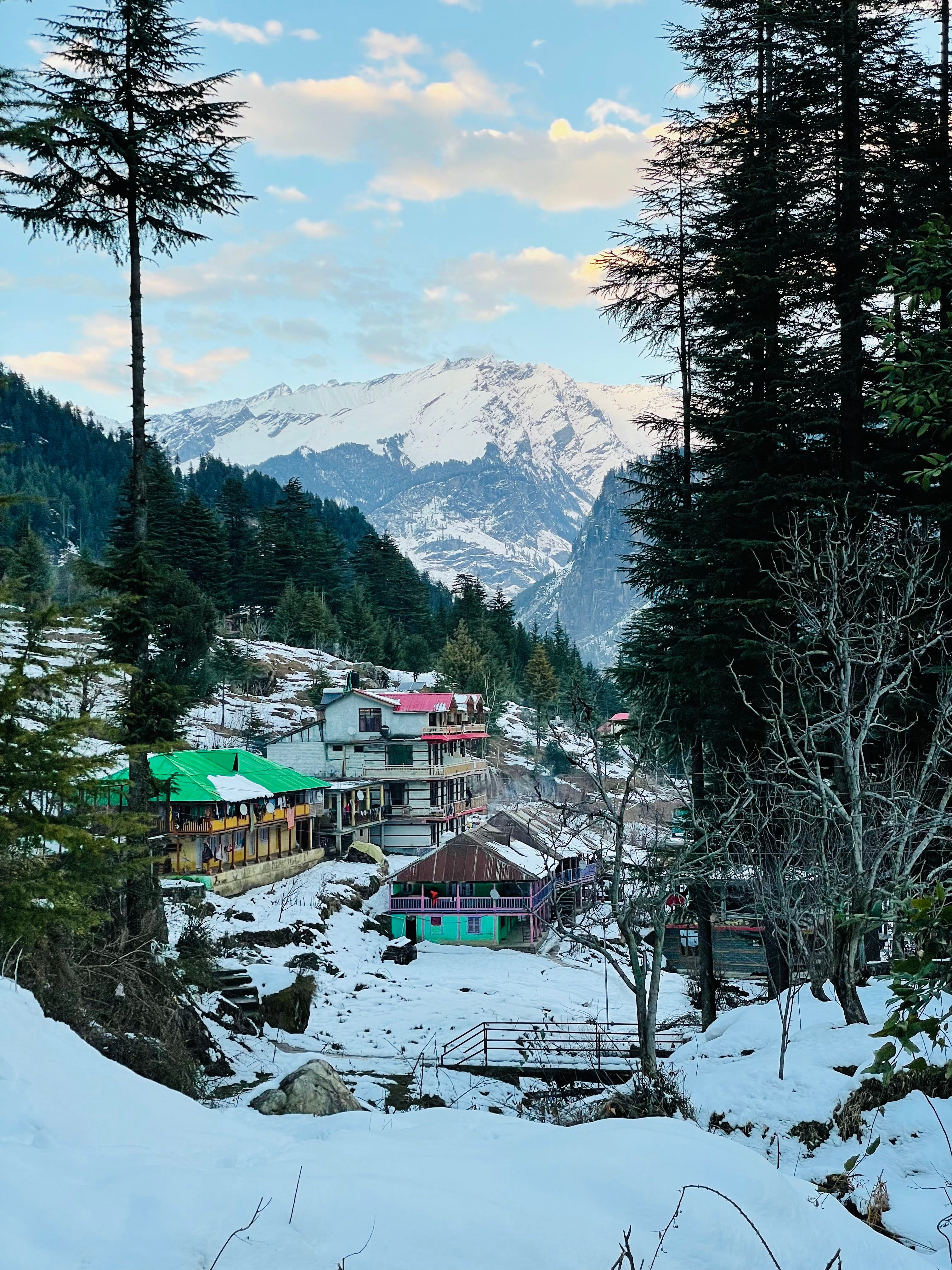 Scenic Winter Landscape of Manali, India · Free Stock Photo