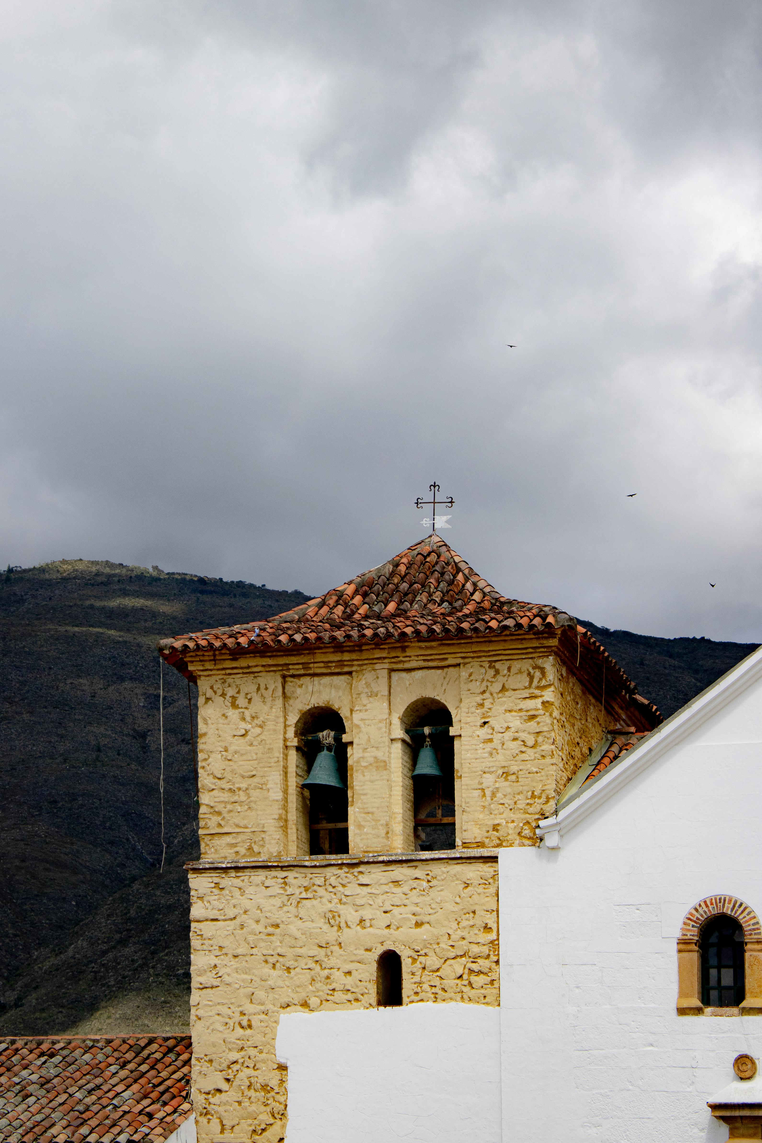 Cross Oneself Photos, Download The BEST Free Cross Oneself Stock Photos ...