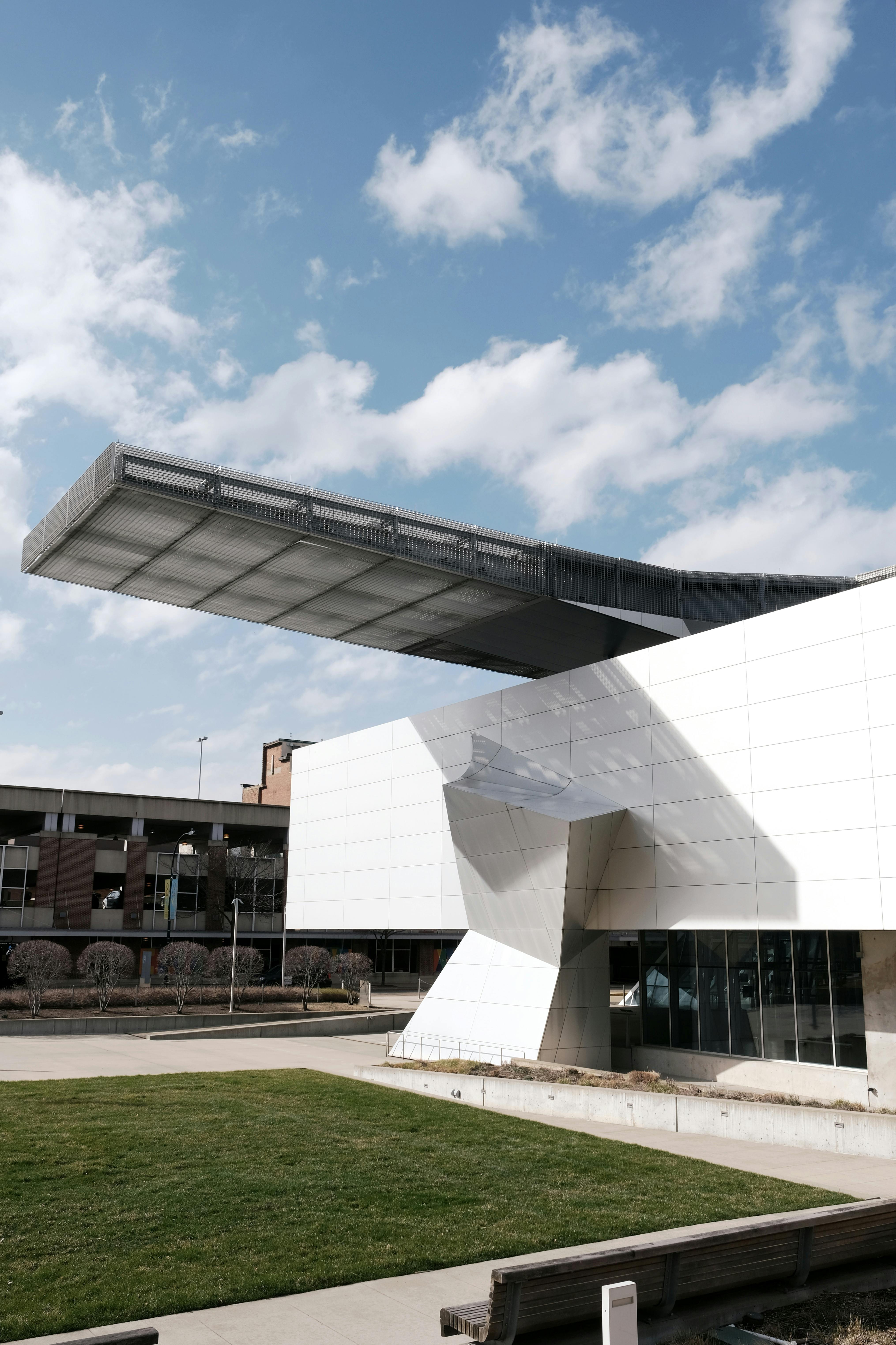 Contemporary Architectural Structure with Overhang · Free Stock Photo