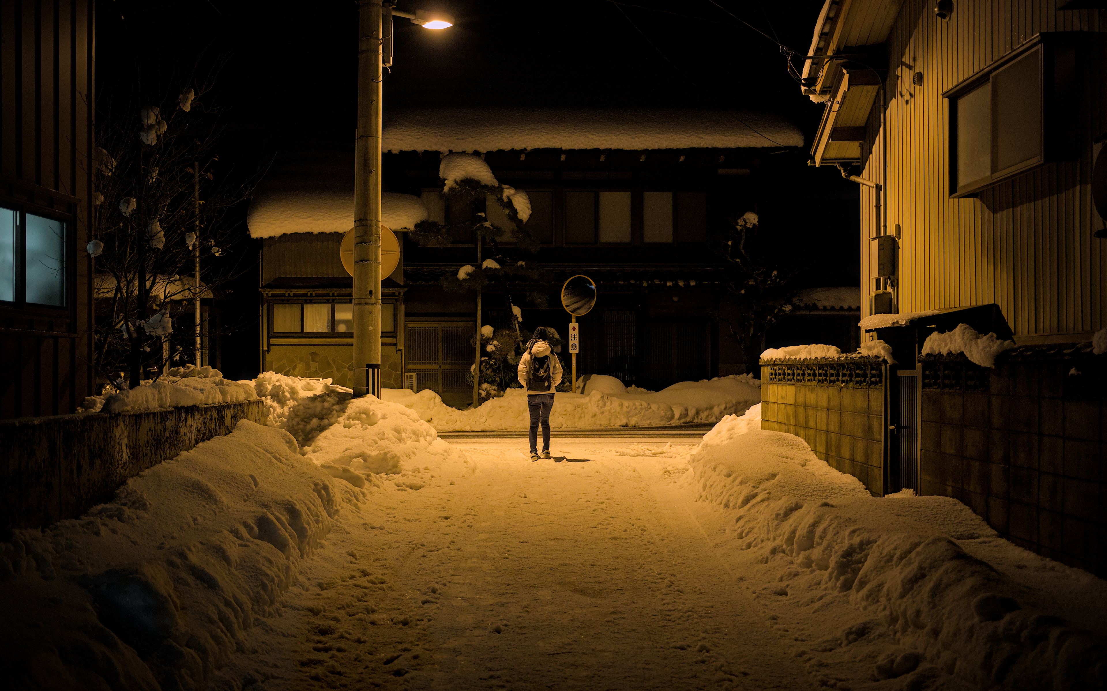 Snowy Night Street Scene in Eiheiji, Japan · Free Stock Photo