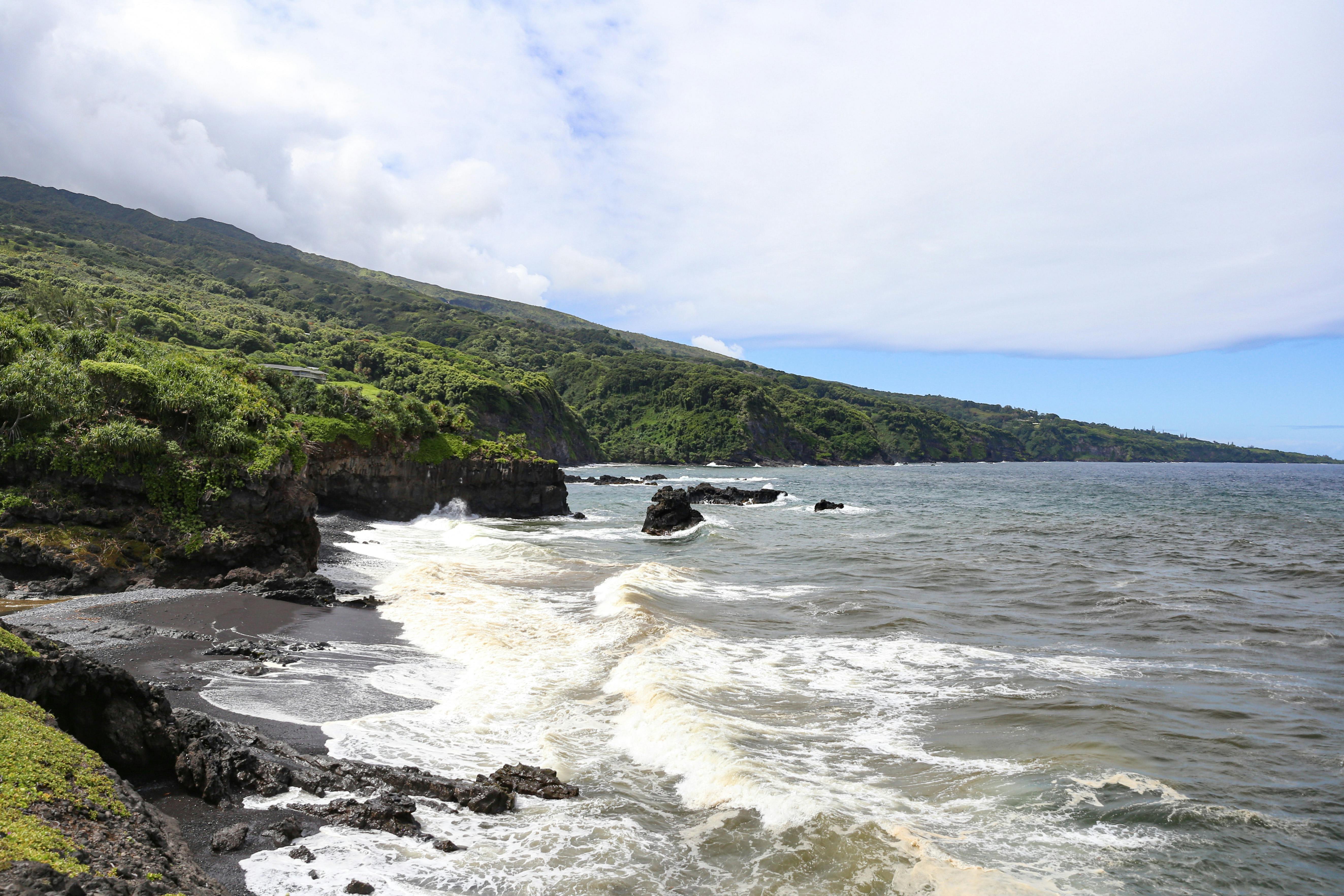 Lush Cliffs Photos, Download The BEST Free Lush Cliffs Stock Photos ...