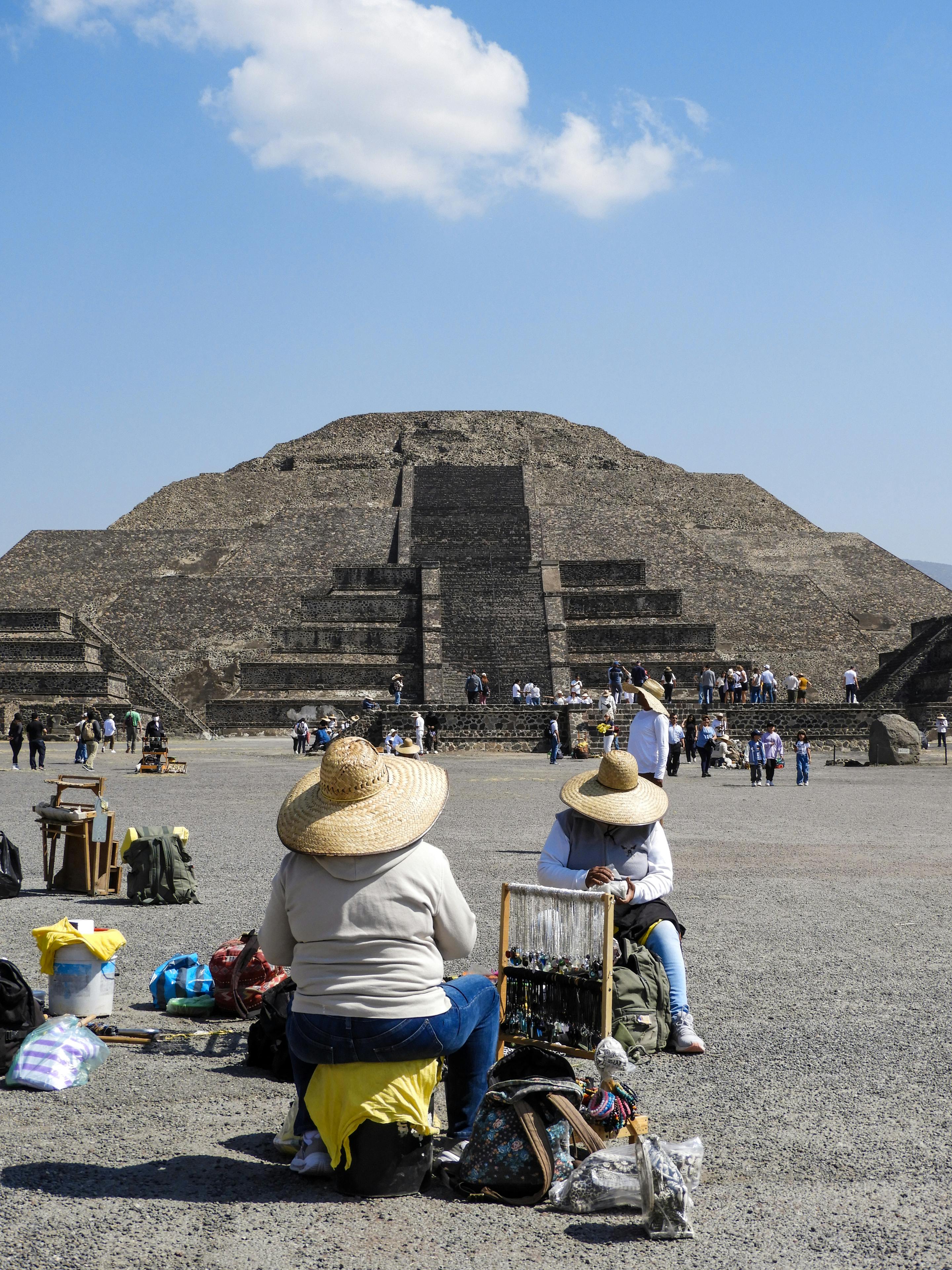 Vibrant Day at the Pyramid of the Moon, Teotihuacan · Free Stock Photo