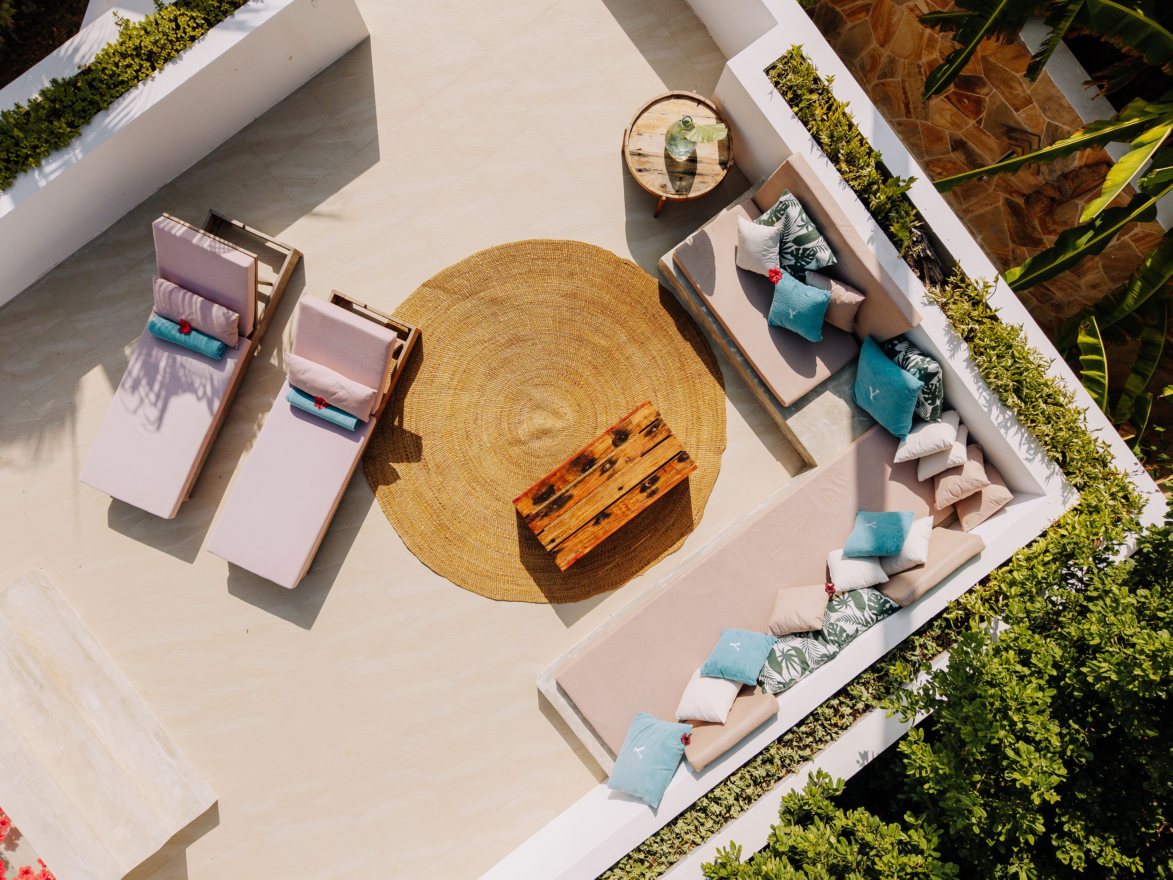 Luxurious Outdoor Lounge at Zanzibar Resort · Free Stock Photo