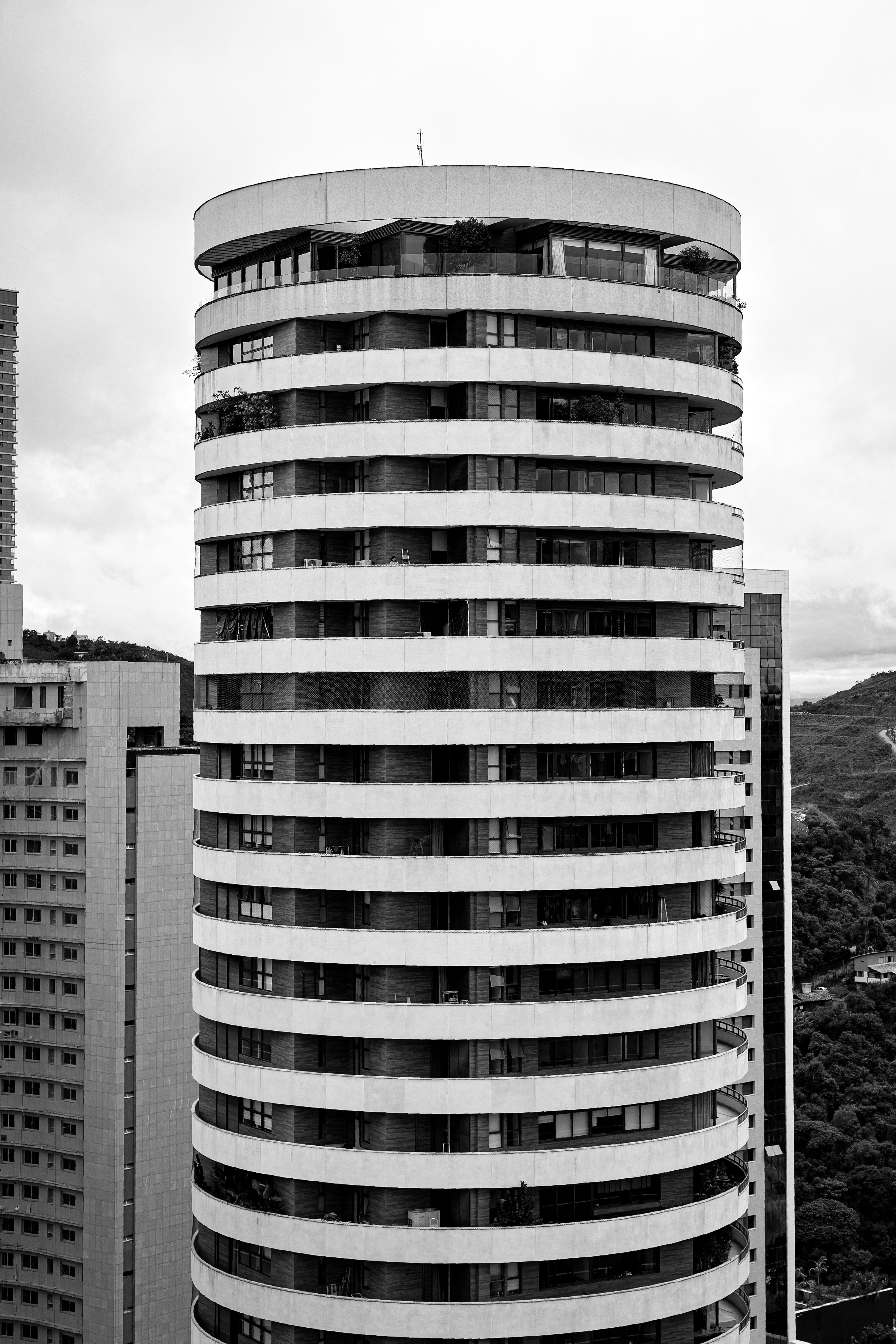 Modern Circular Tower in Belo Horizonte · Free Stock Photo