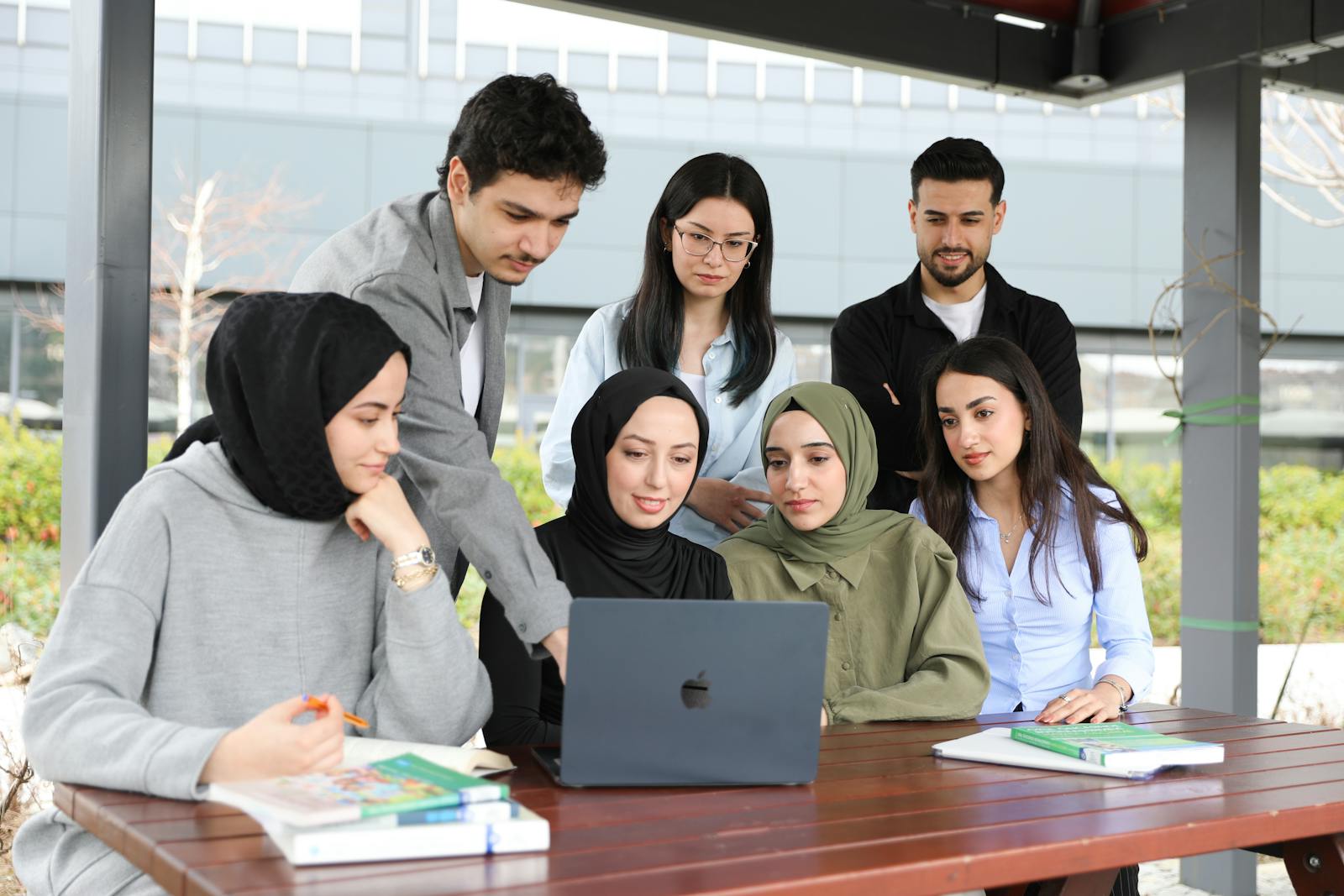 Study Group Photos, Download The BEST Free Study Group Stock Photos ...