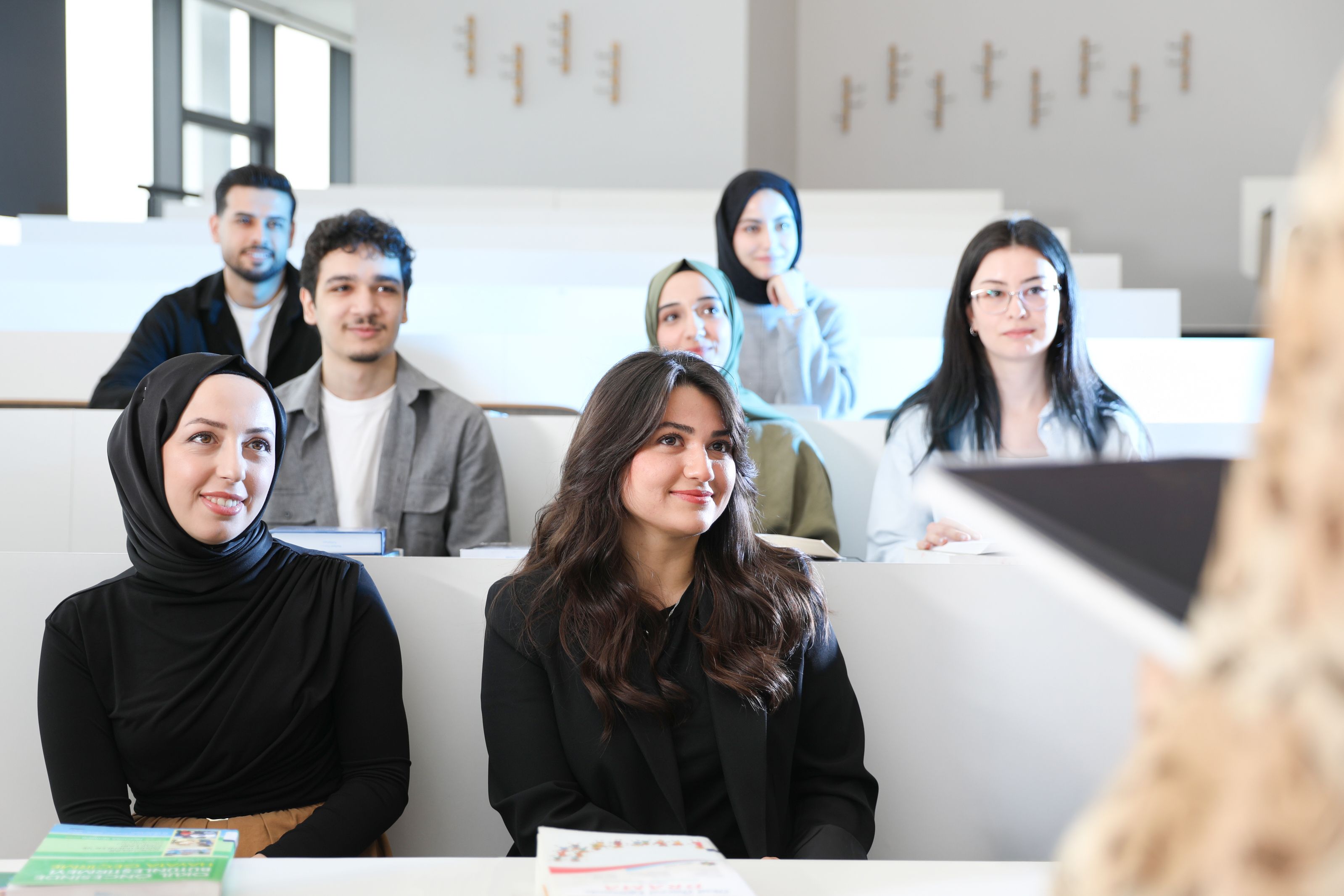 Students In Lecture Photos, Download The BEST Free Students In Lecture ...