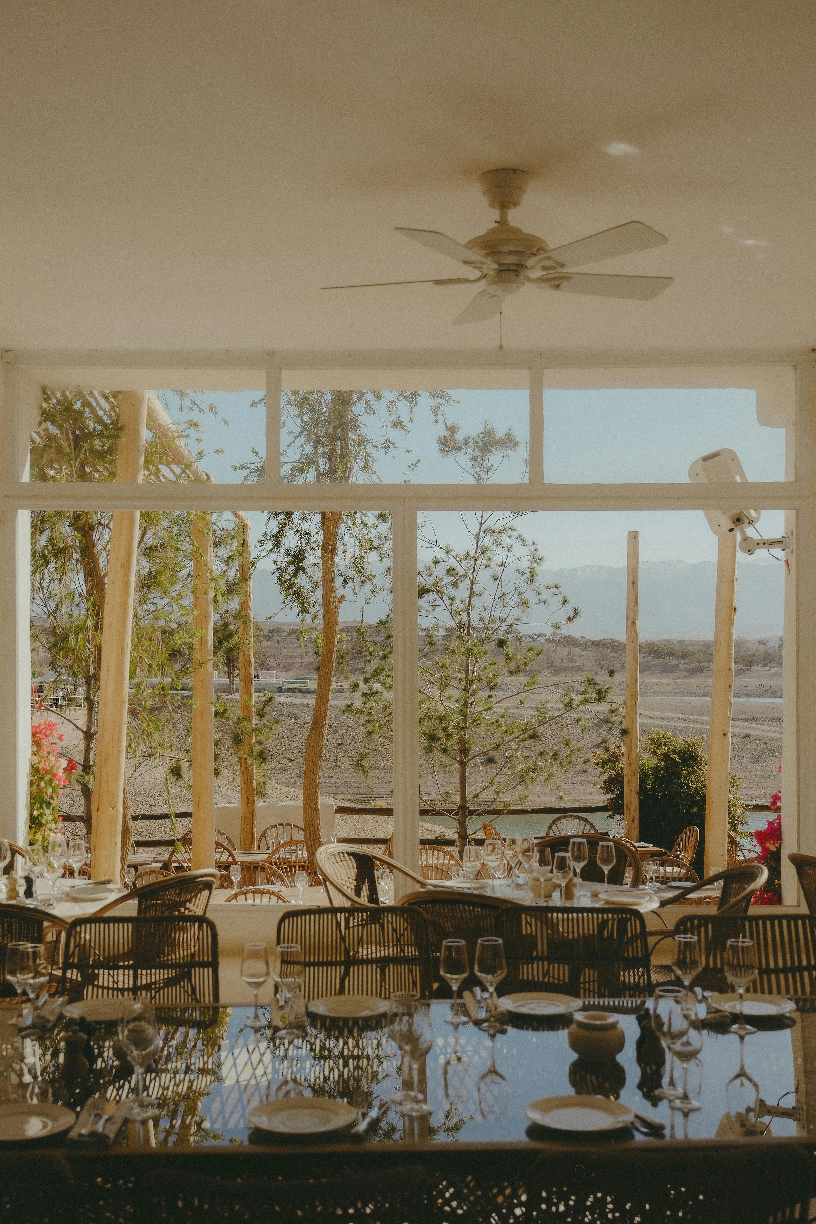Charming Outdoor Café Setting in Marrakesh · Free Stock Photo