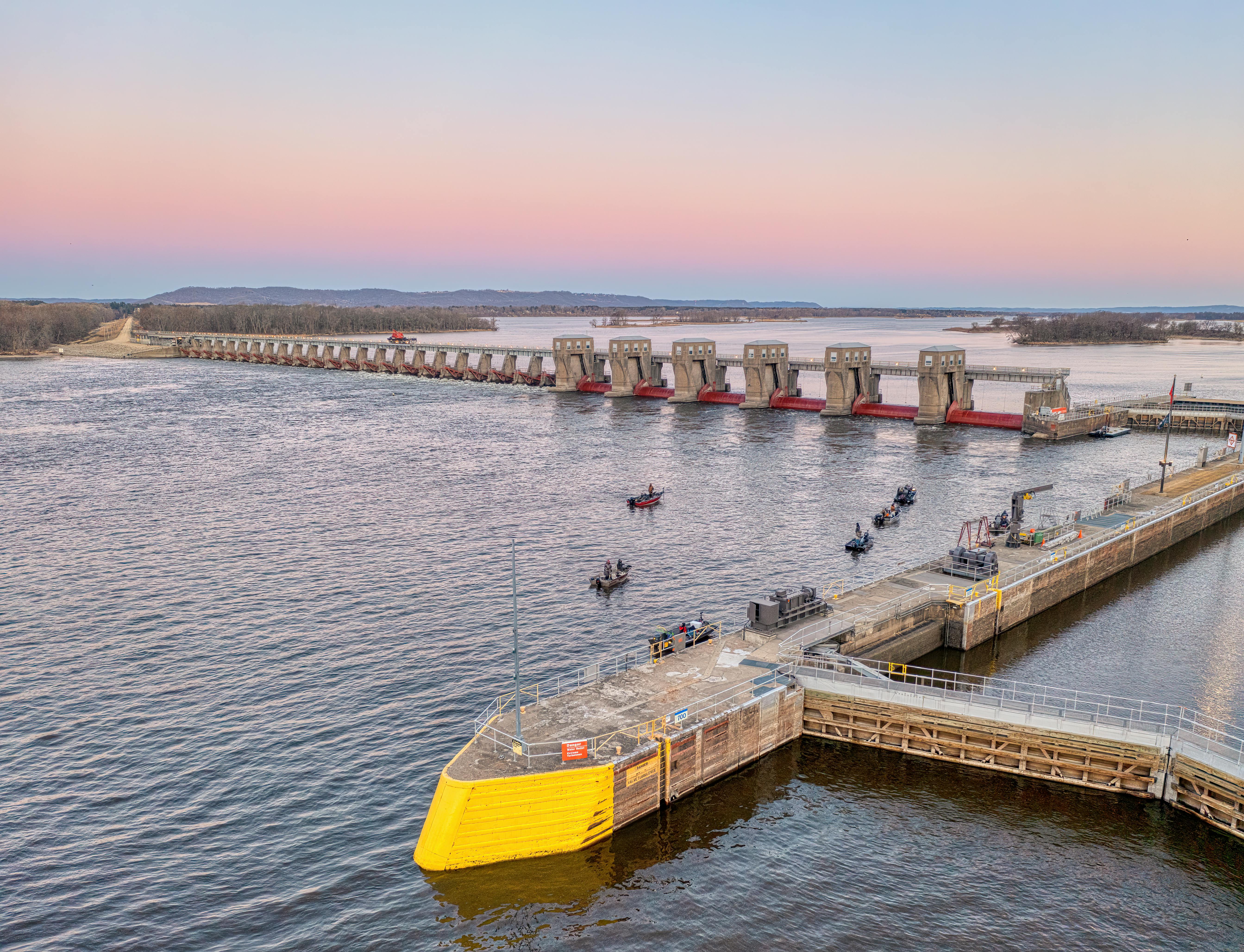 Stunning Sunset View of Alma Dam on Mississippi River · Free Stock Photo