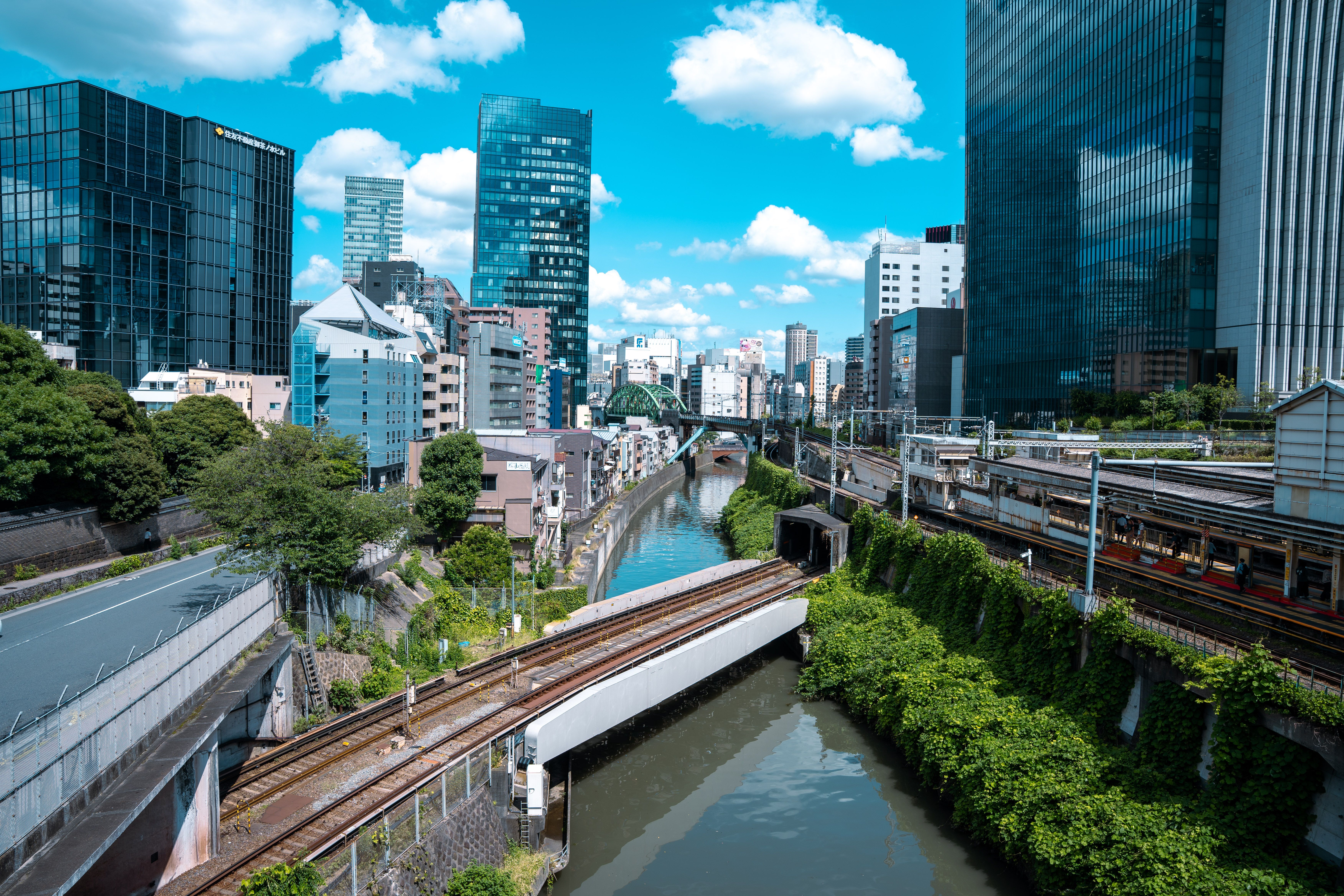 Scenic Tokyo Urban Skyline with River View · Free Stock Photo