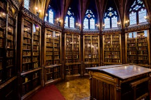 Old Library Photos, Download The BEST Free Old Library Stock Photos ...