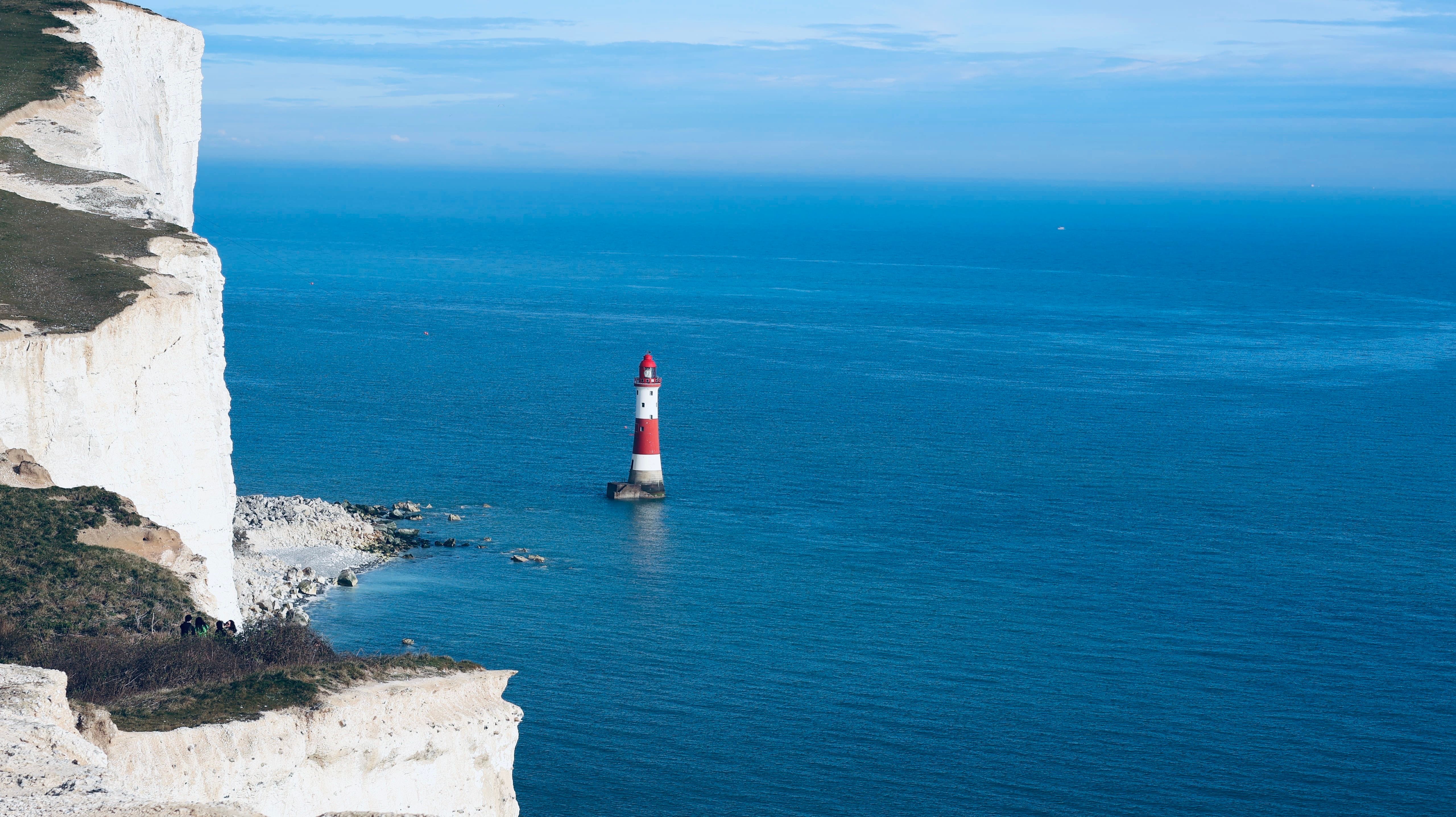 Iconic Beachy Head Lighthouse on English Cliffs · Free Stock Photo