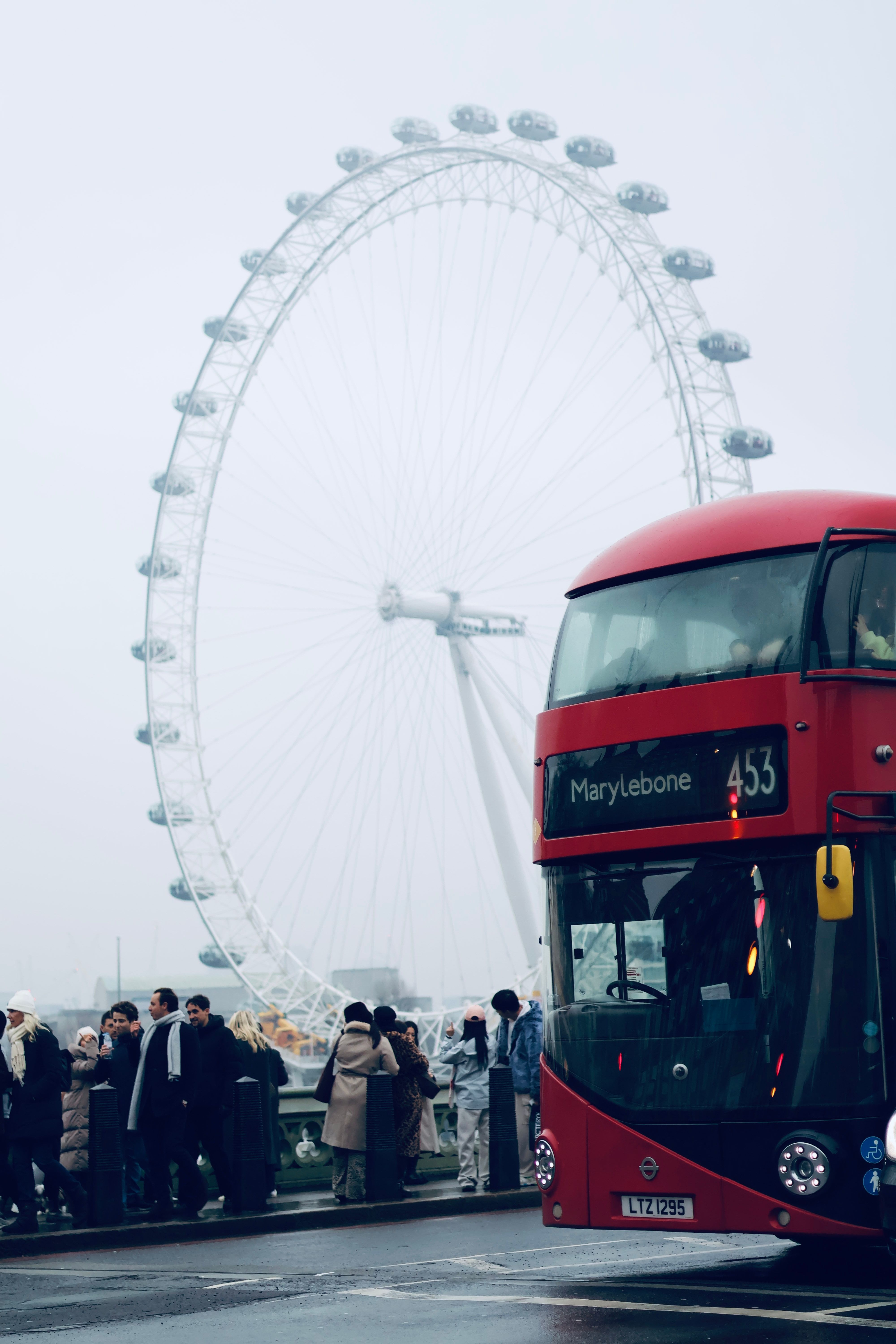 Shuttle Bus Photos, Download The BEST Free Shuttle Bus Stock Photos ...