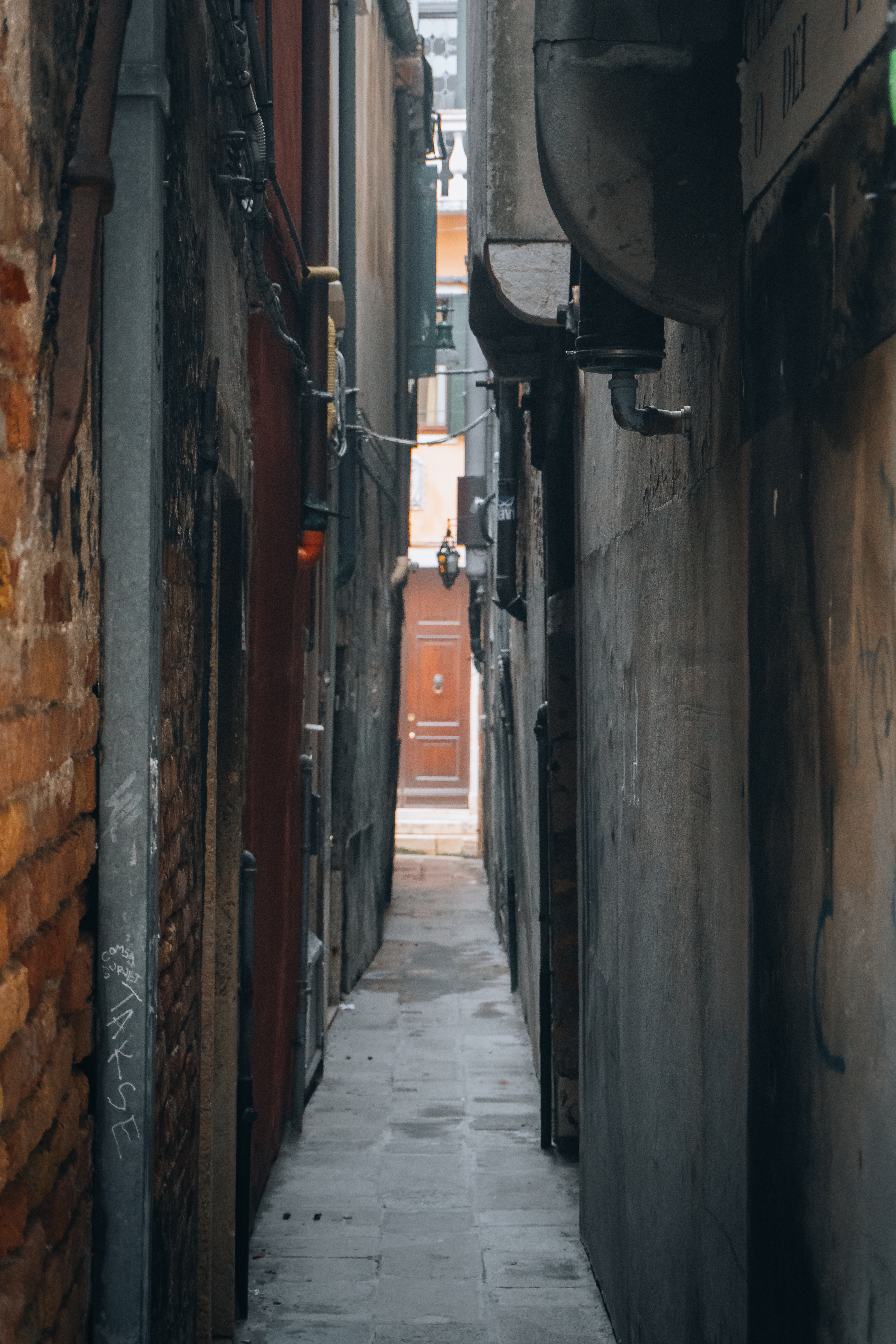 Alleyway Photos, Download The BEST Free Alleyway Stock Photos & HD Images