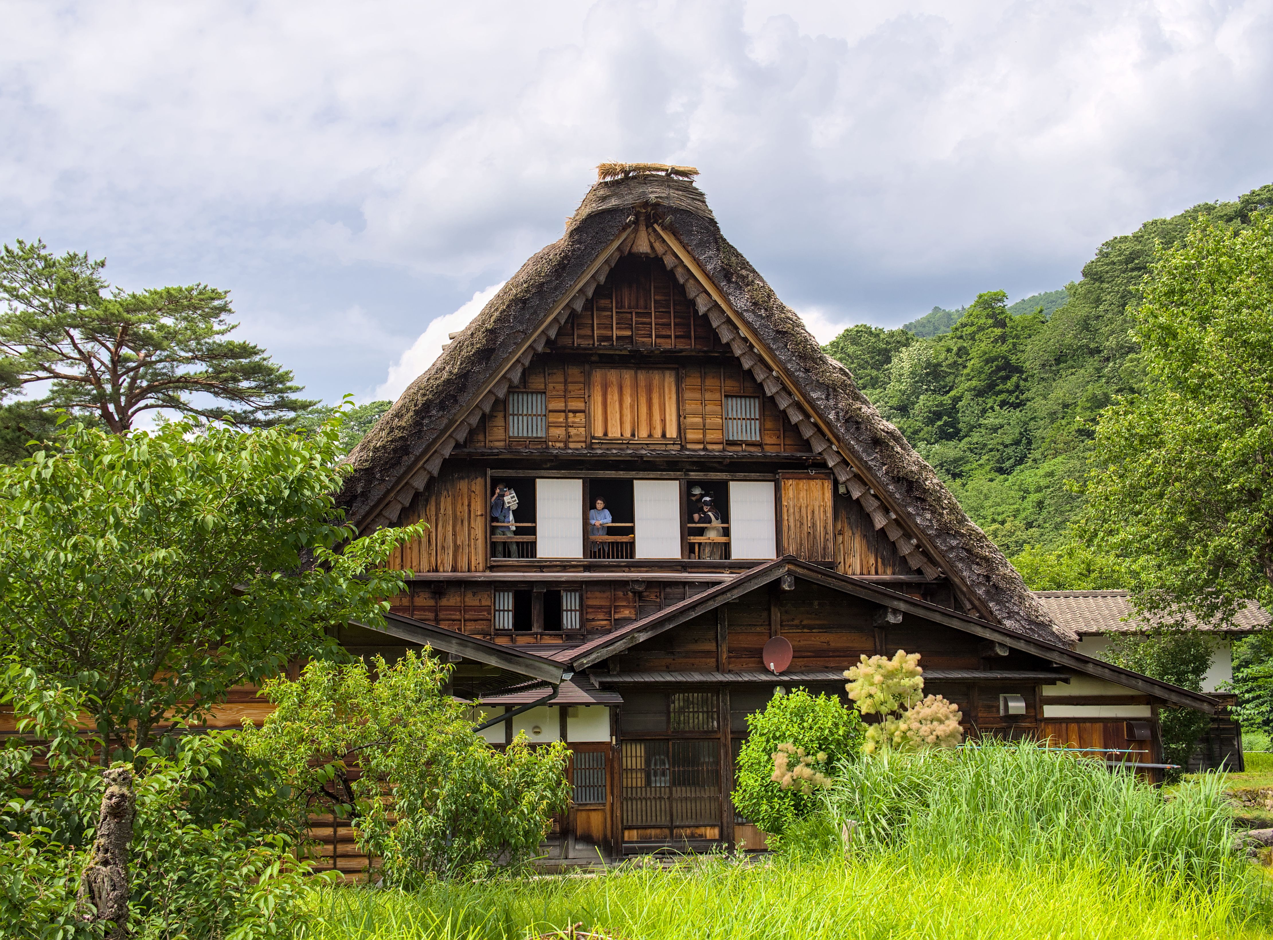 Traditional Gassho-Zukuri House in Shirakawa-go · Free Stock Photo