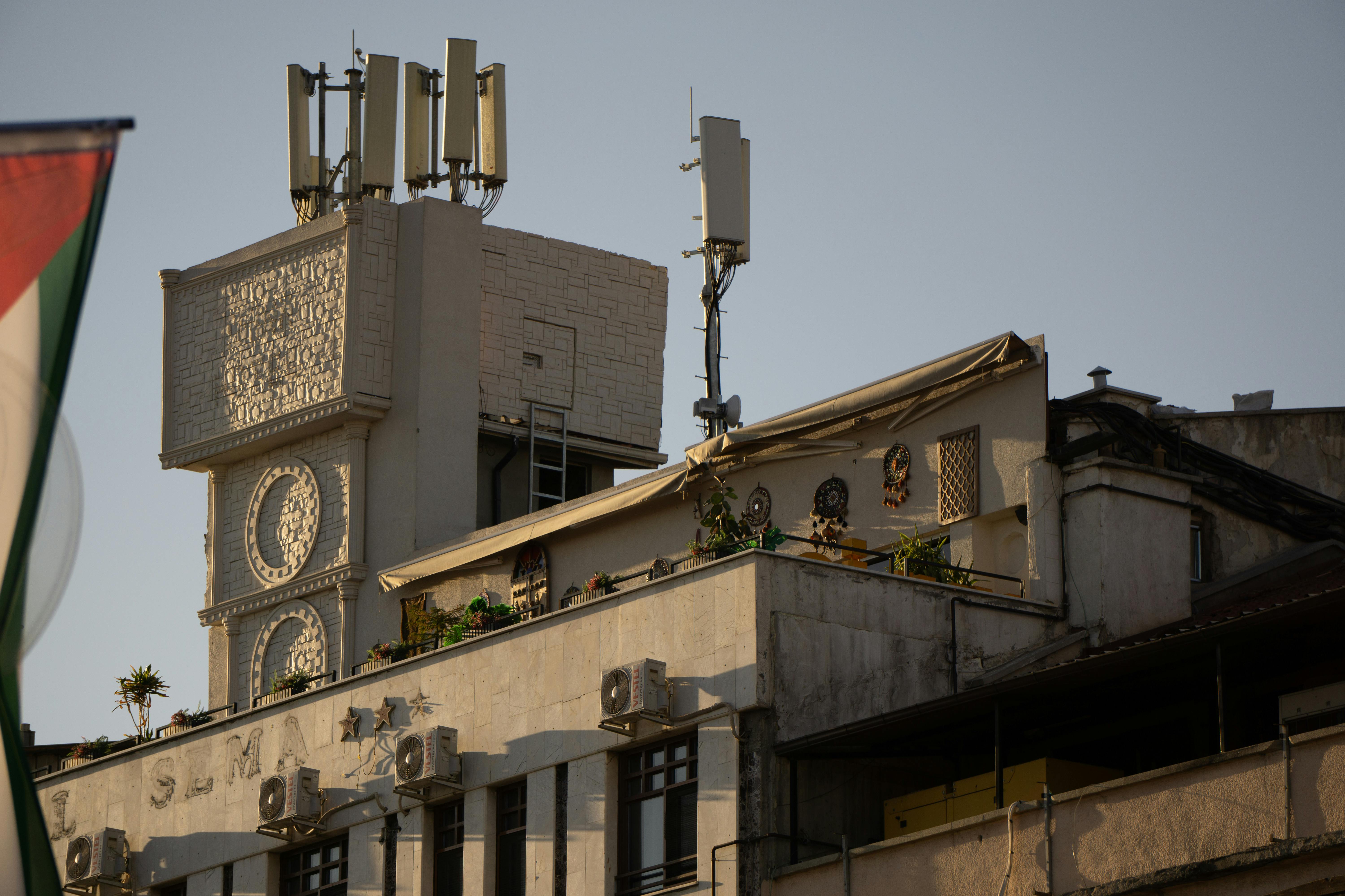 Rooftop Garden and Antenna in Konya, Türkiye · Free Stock Photo