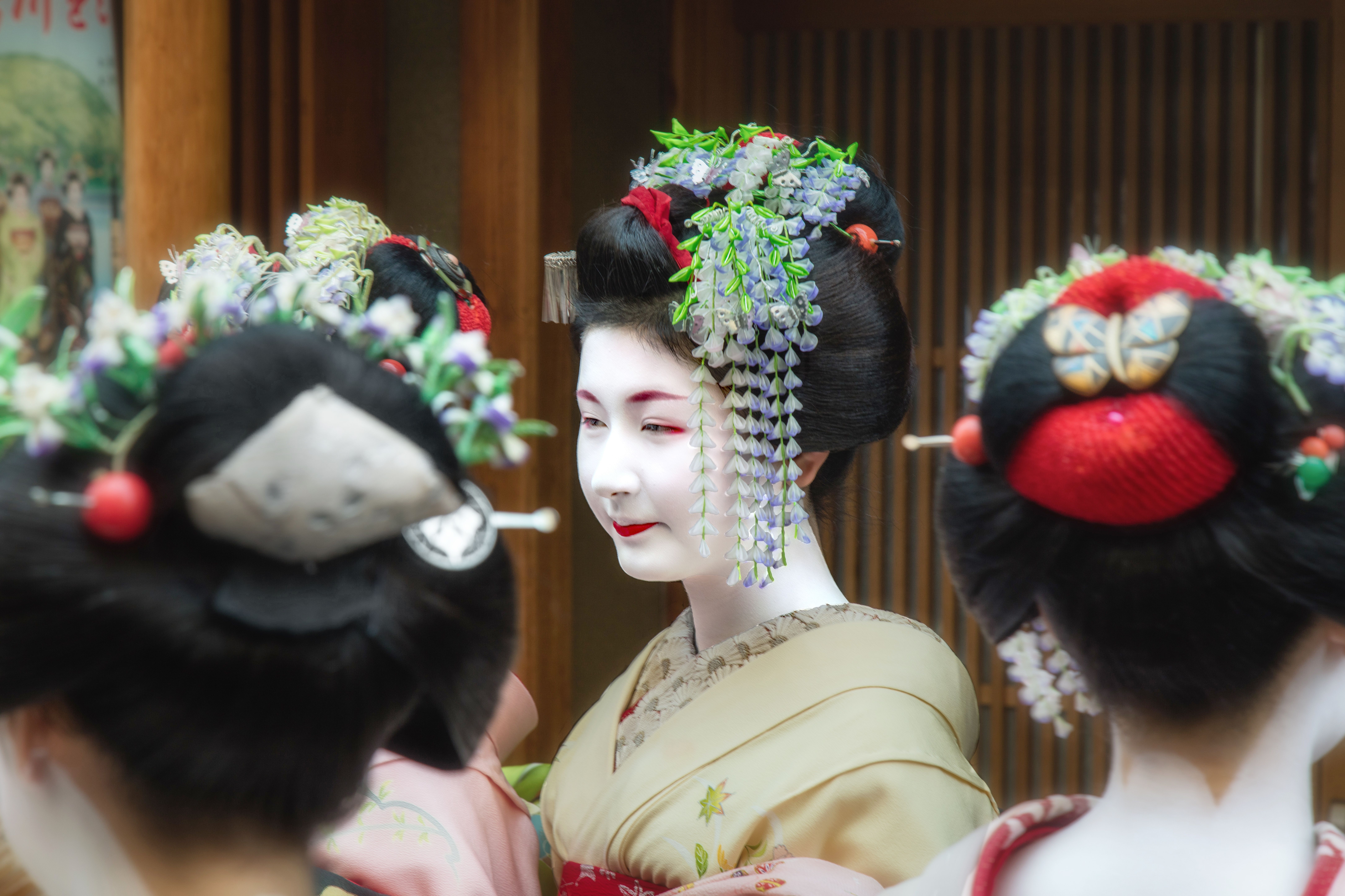 Reunión Tradicional De Geishas En Kioto, Japón · Foto de stock gratuita