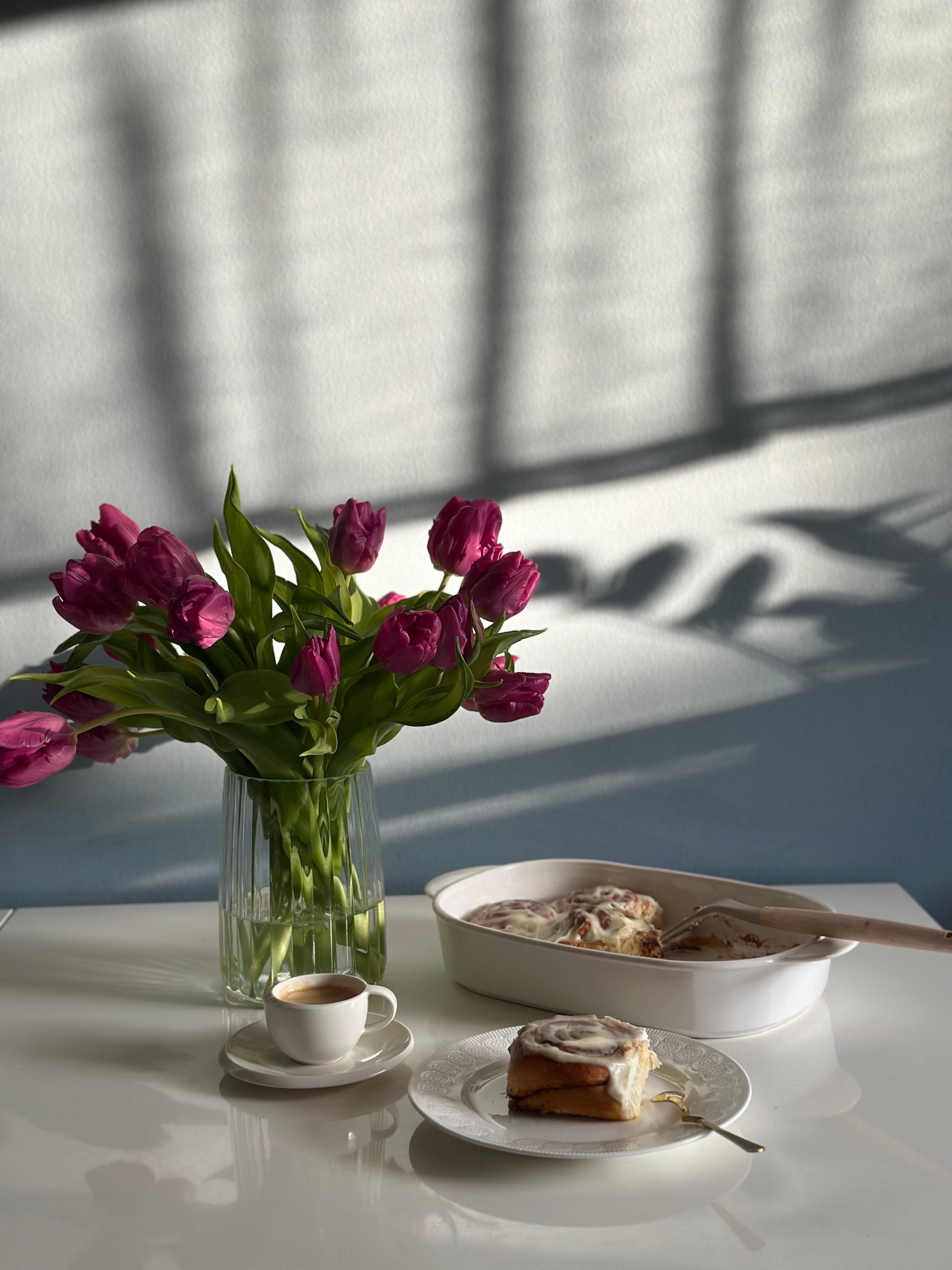 Elegant Breakfast Setting with Tulips and Pastries · Free Stock Photo