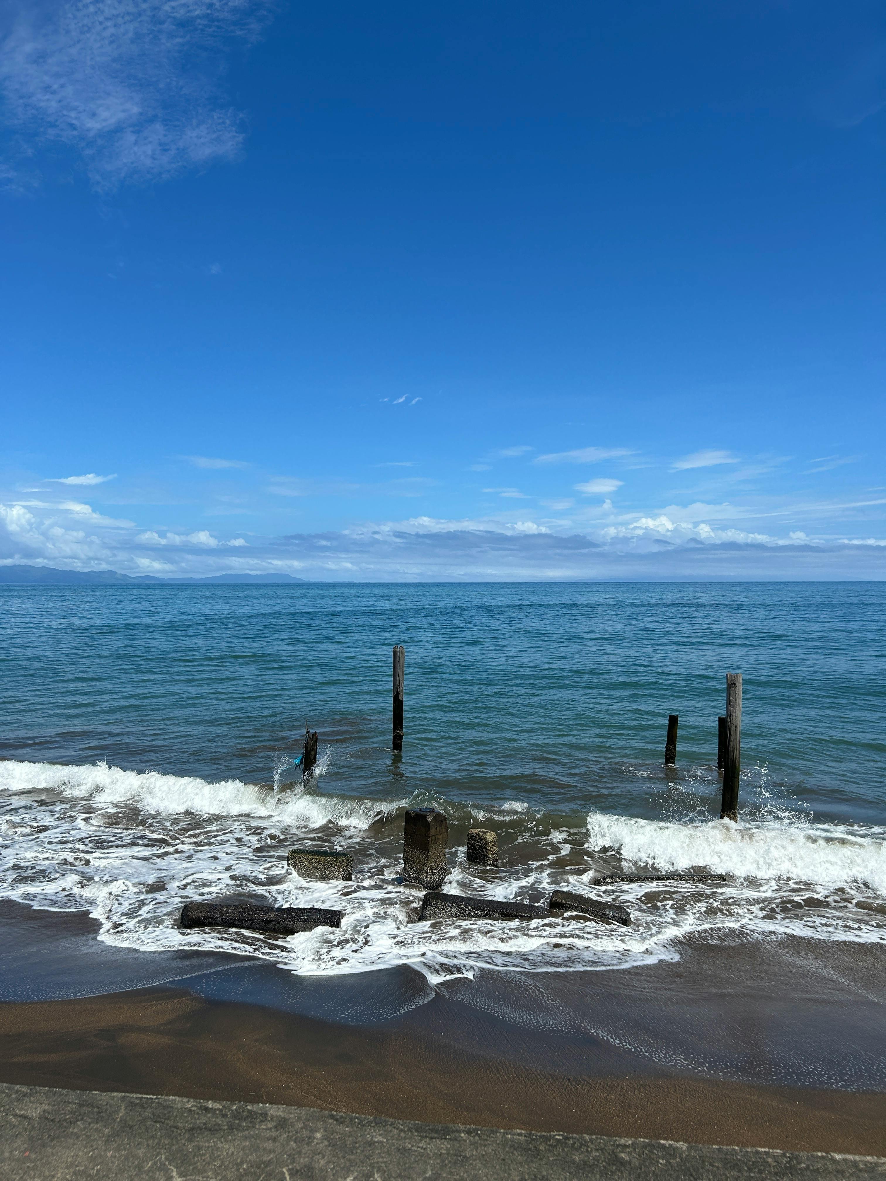 Scenic Ocean View in Tiwi, Bicol, Philippines · Free Stock Photo