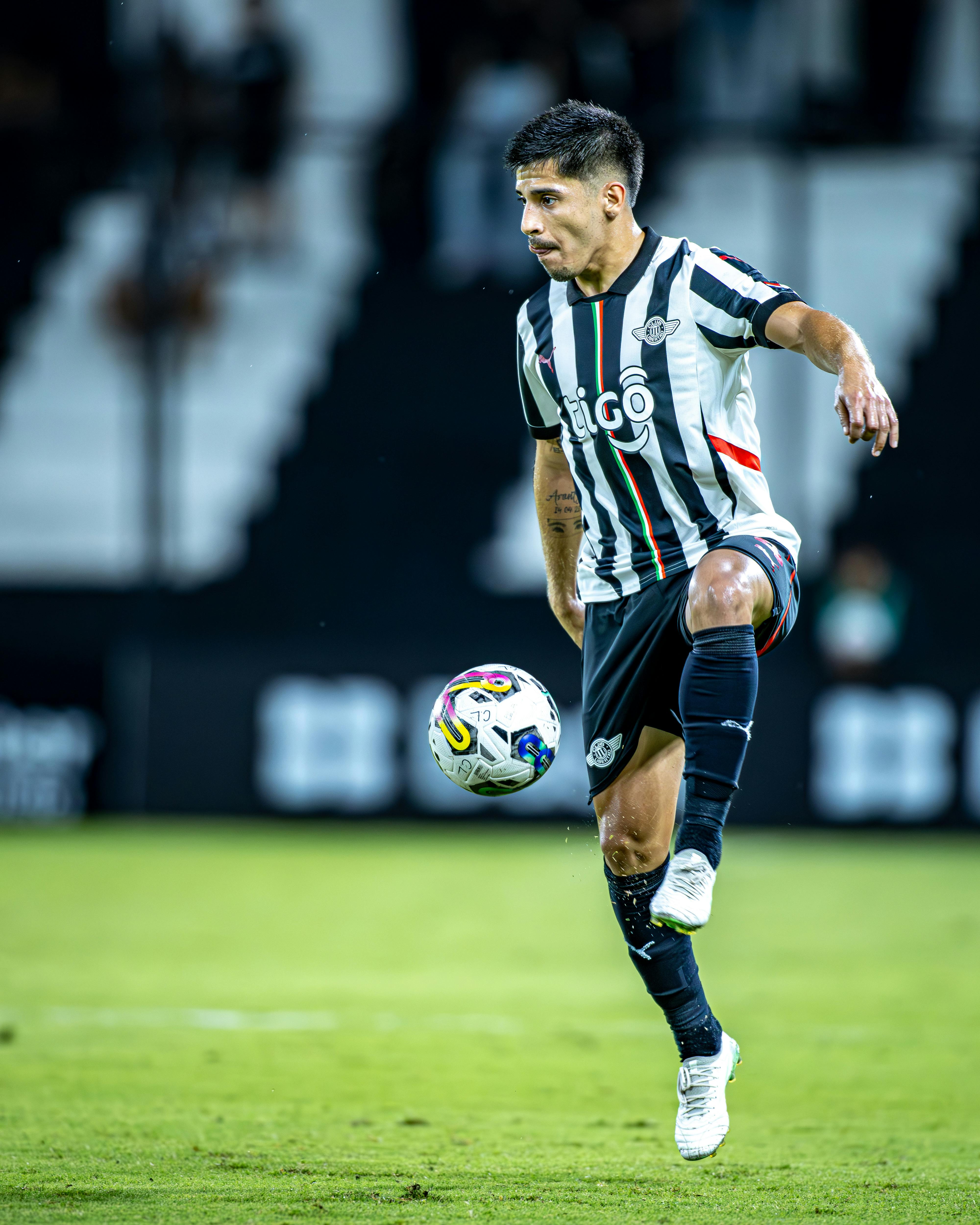 Football Player Presentation Photos, Download The BEST Free Football ...