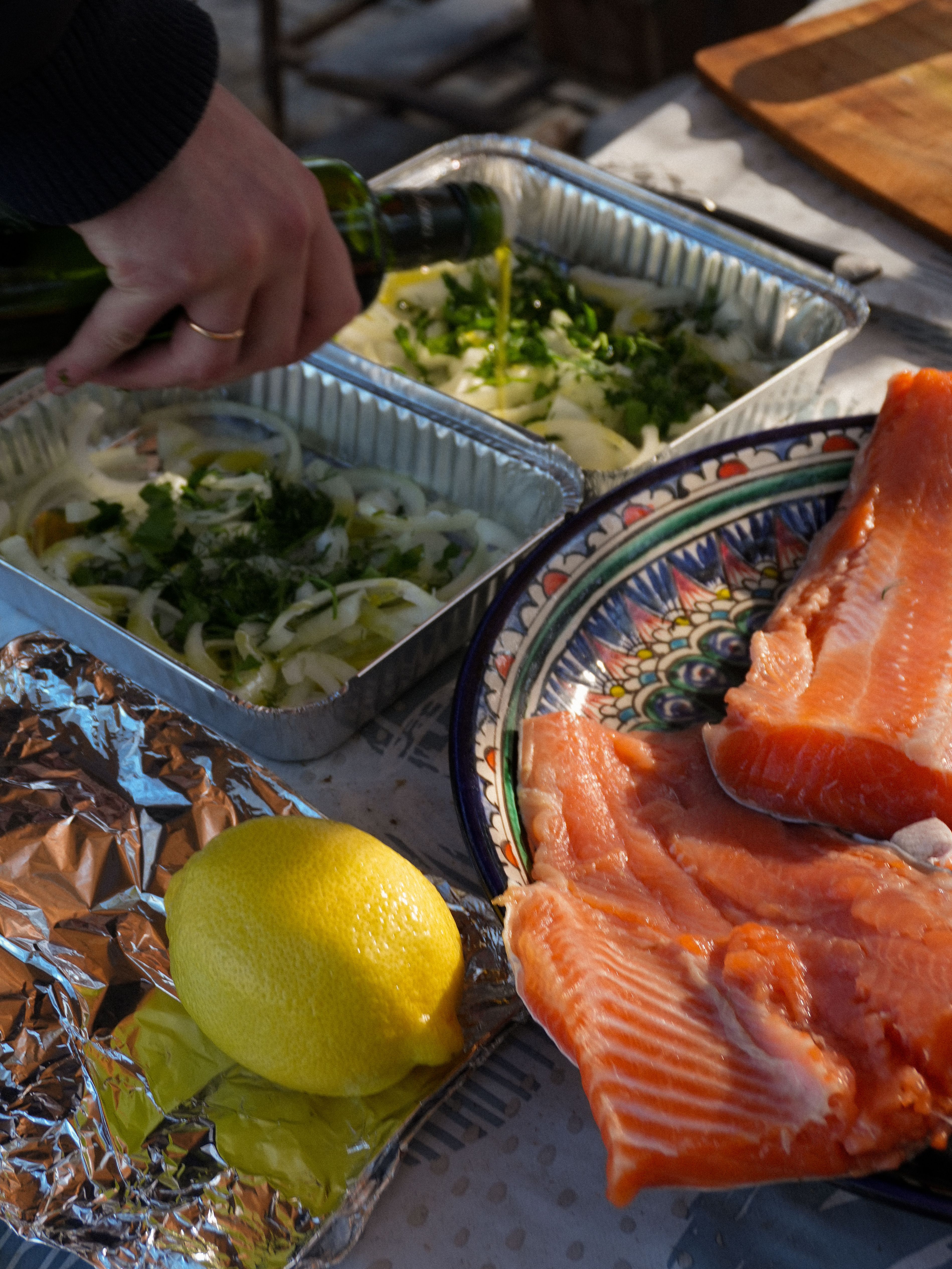 Fresh Salmon and Lemon Outdoor Barbecue Setup · Free Stock Photo