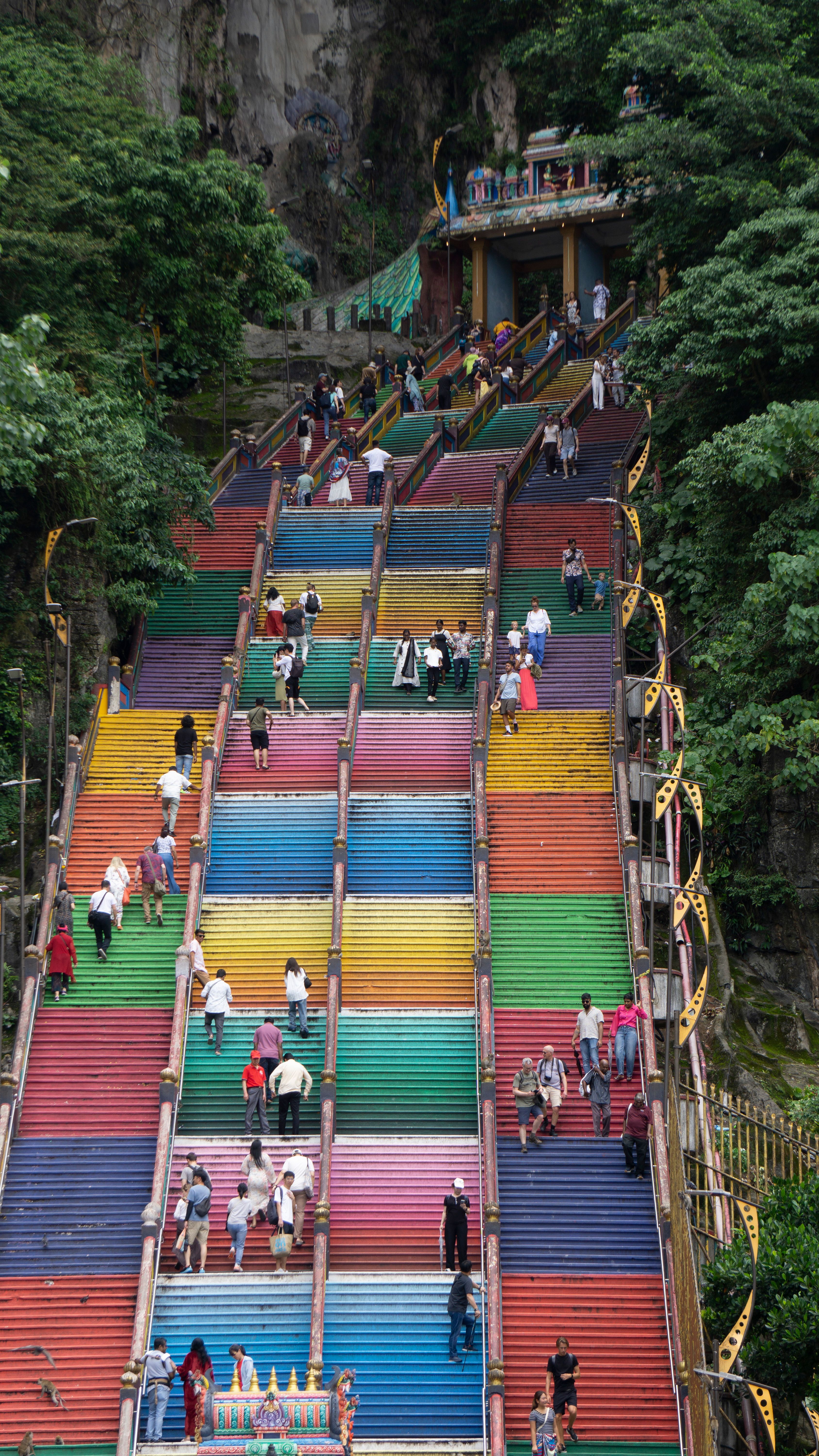 Vibrant Steps Leading to Iconic Temple · Free Stock Photo