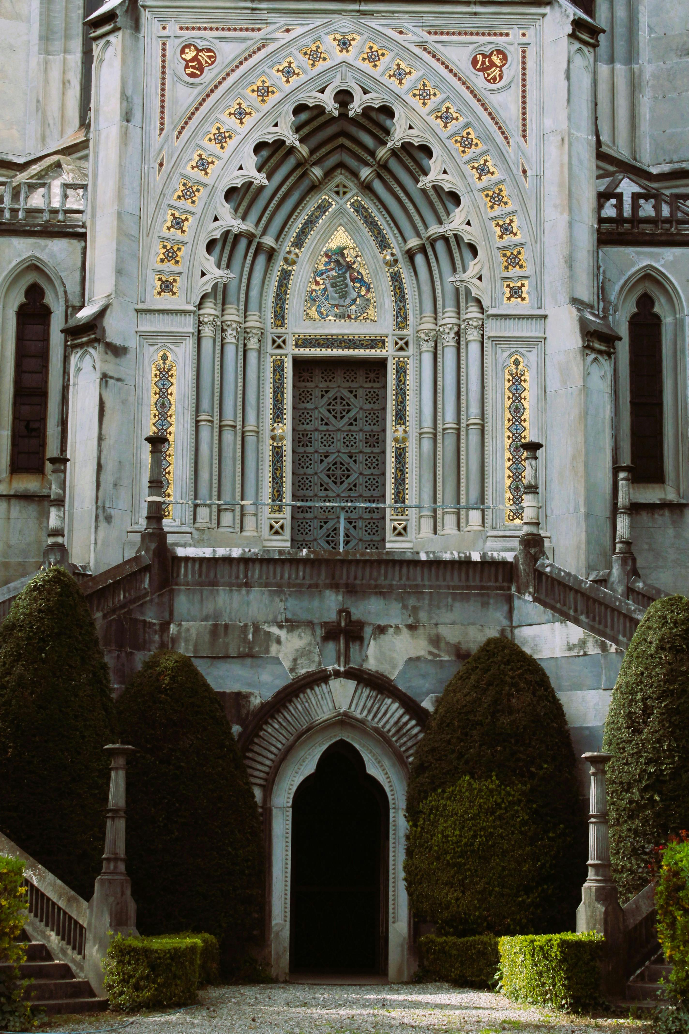 Gothic Gothic Cathedral Entrance with Ornate Archway · Free Stock Photo