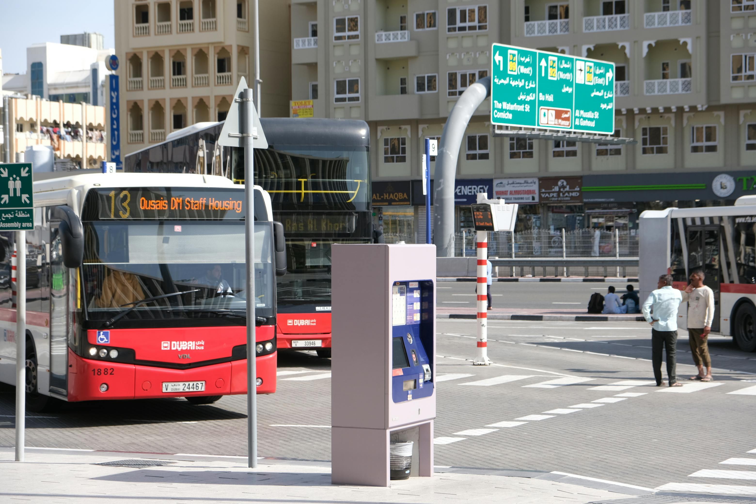 Dubai Buses Photos, Download The BEST Free Dubai Buses Stock Photos ...