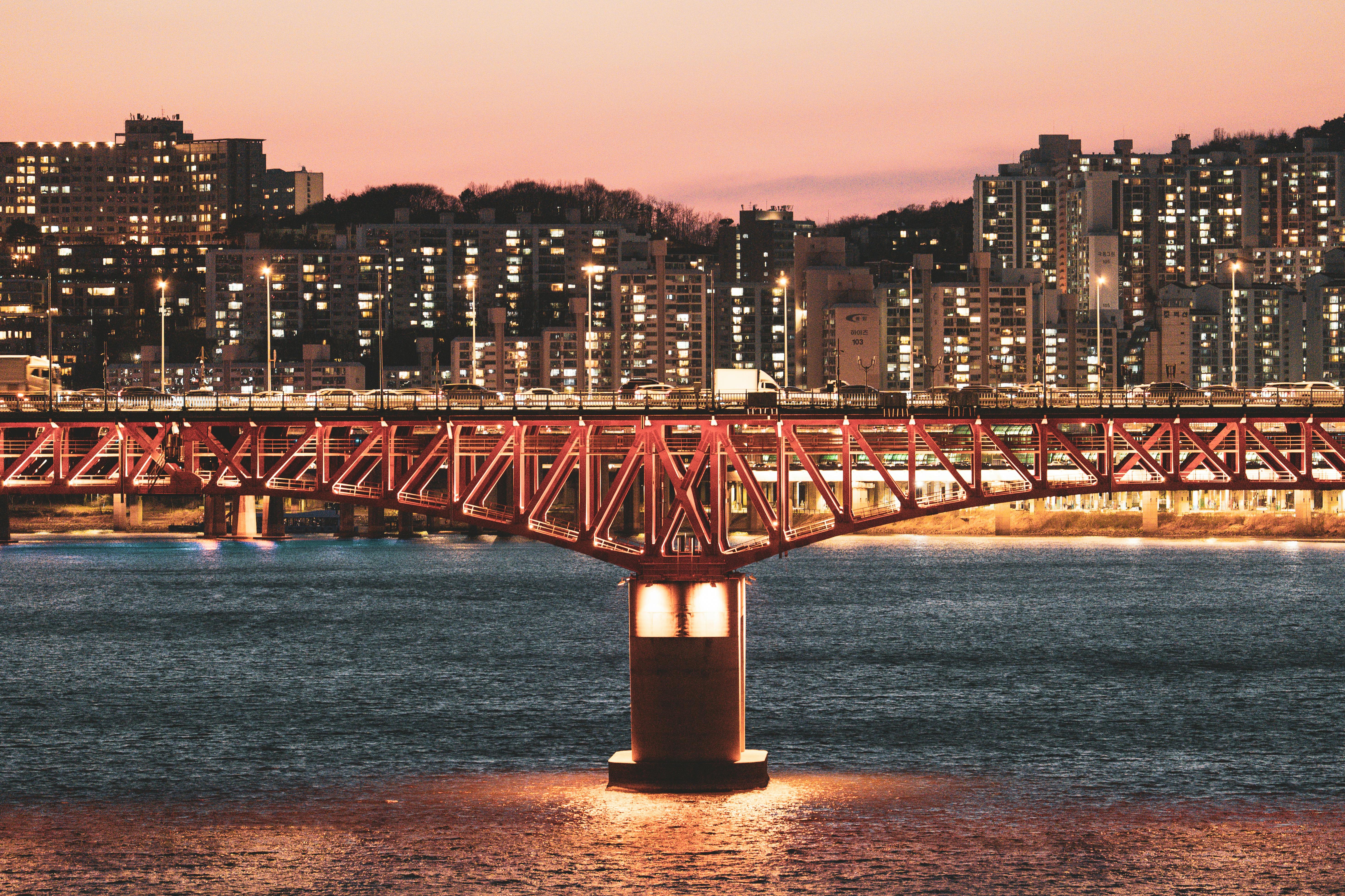 Scenic Seoul Bridge Over Han River at Night · Free Stock Photo