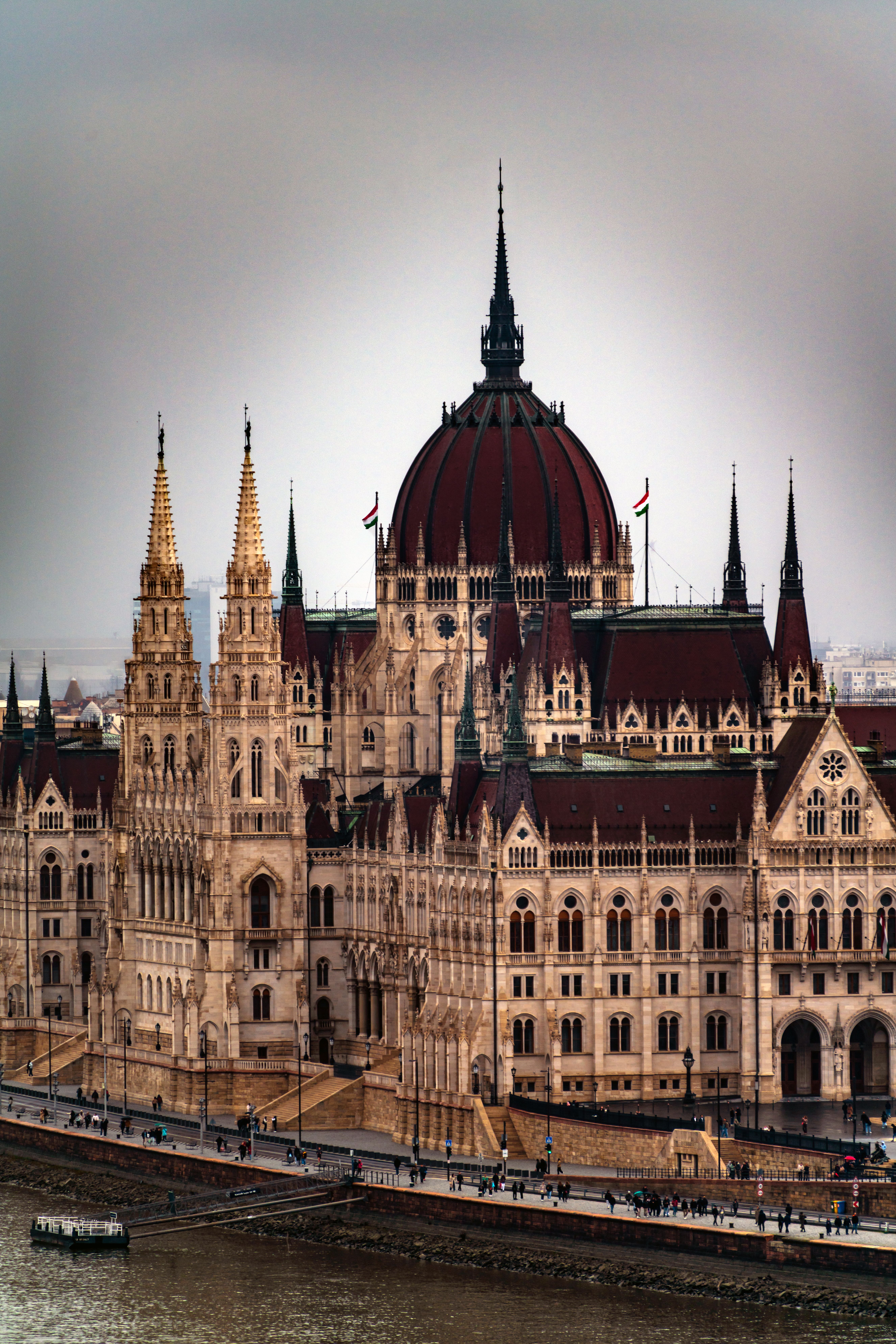 Edifício Do Parlamento Húngaro Em Budapeste · Foto profissional gratuita