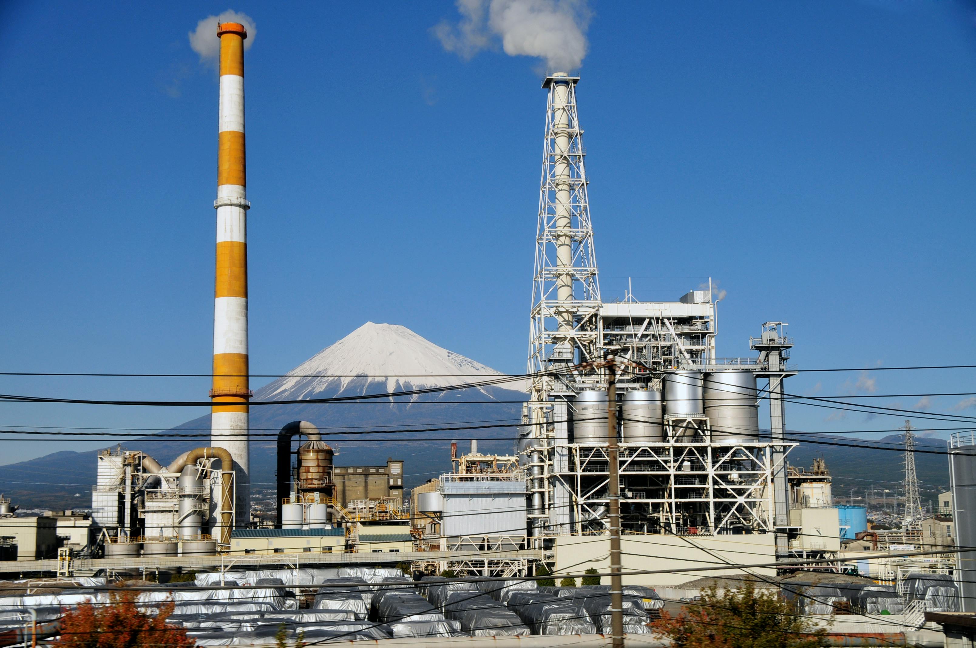 Industrial facilities with Mount Fuji background · Free Stock Photo